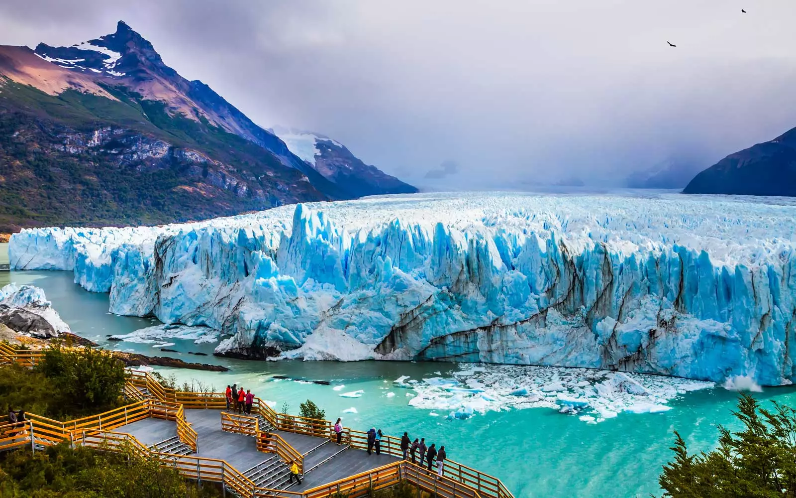 Grandiose Gletscher Perito Moreno am argentineschen Deel vu Patagonien.
