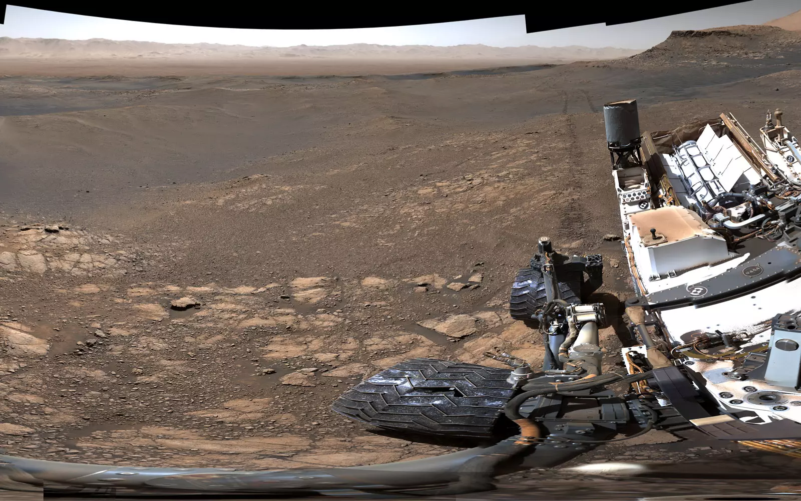 Curiosity Roverin vangitsema kuva marsista