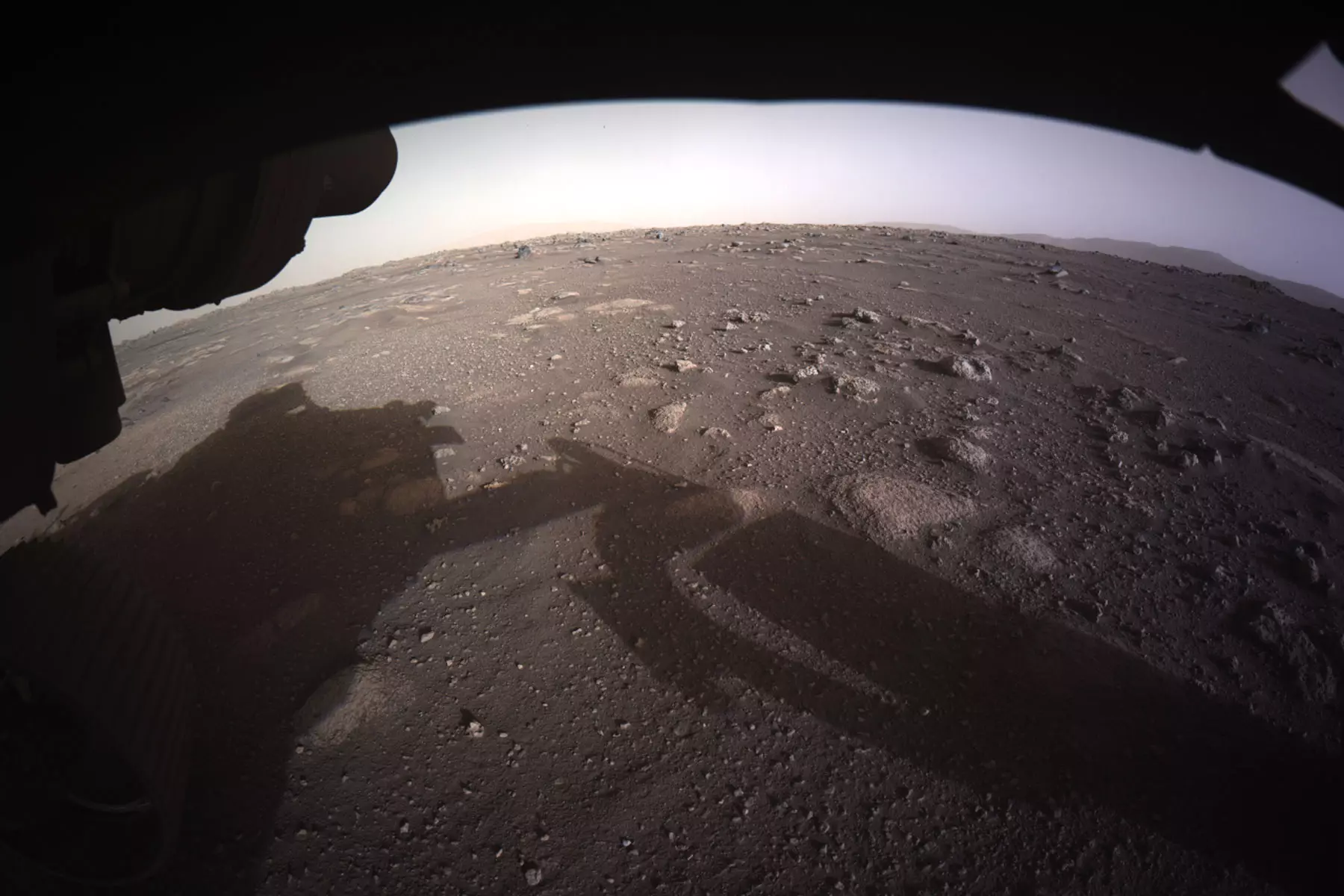 kleurbeeld van land op Mars