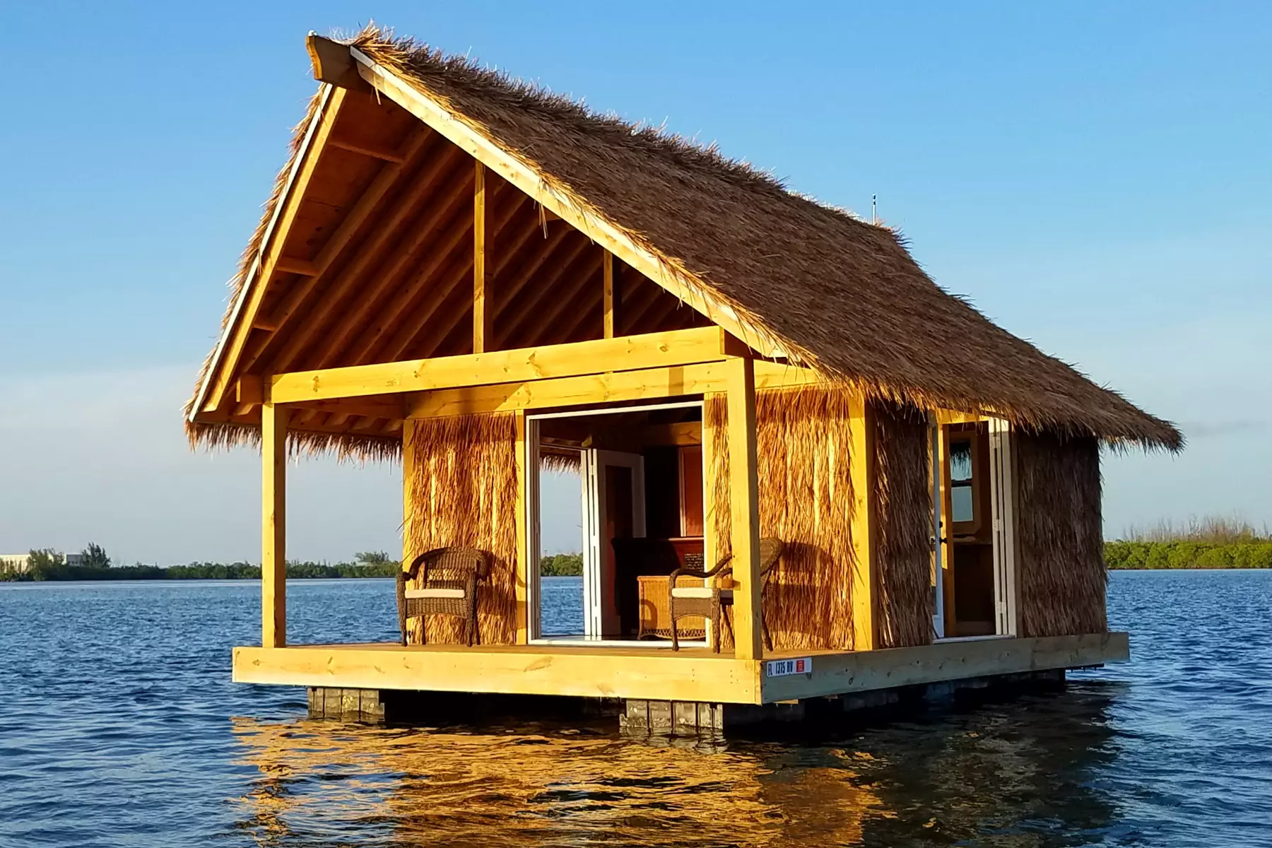 Tiki-suites drijvend in Key West op Airbnb