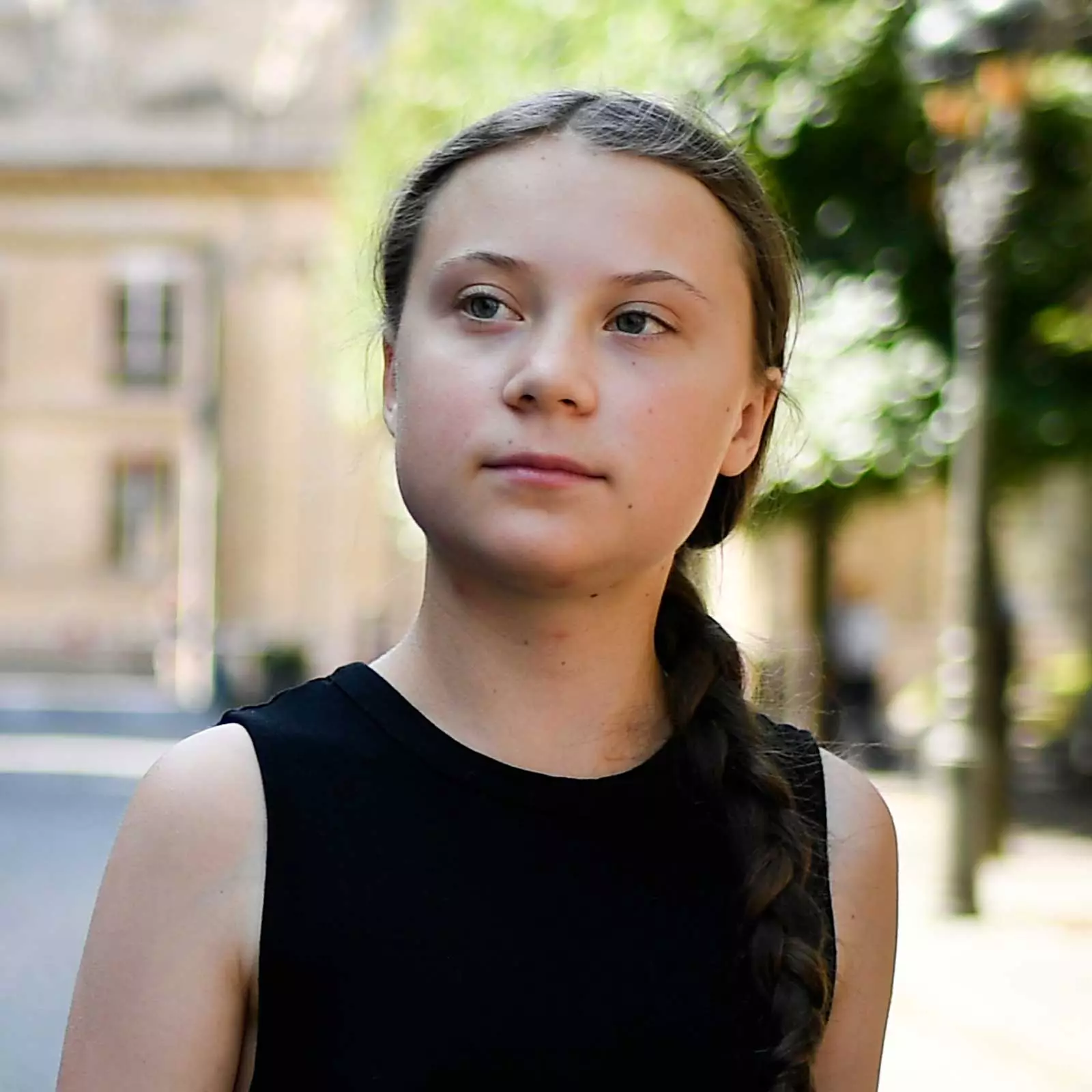 A ativista climática sueca Greta Thunberg chega para uma reunião e uma visita da Assembleia Nacional Francesa em Paris