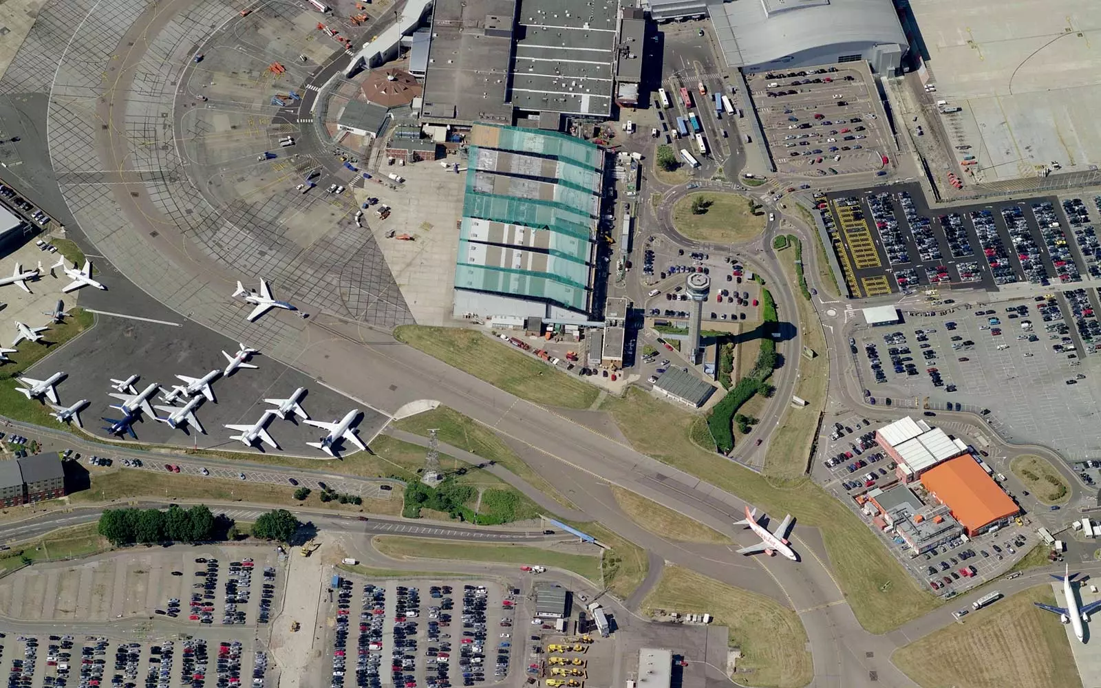 Aerial nke London Luton Airport