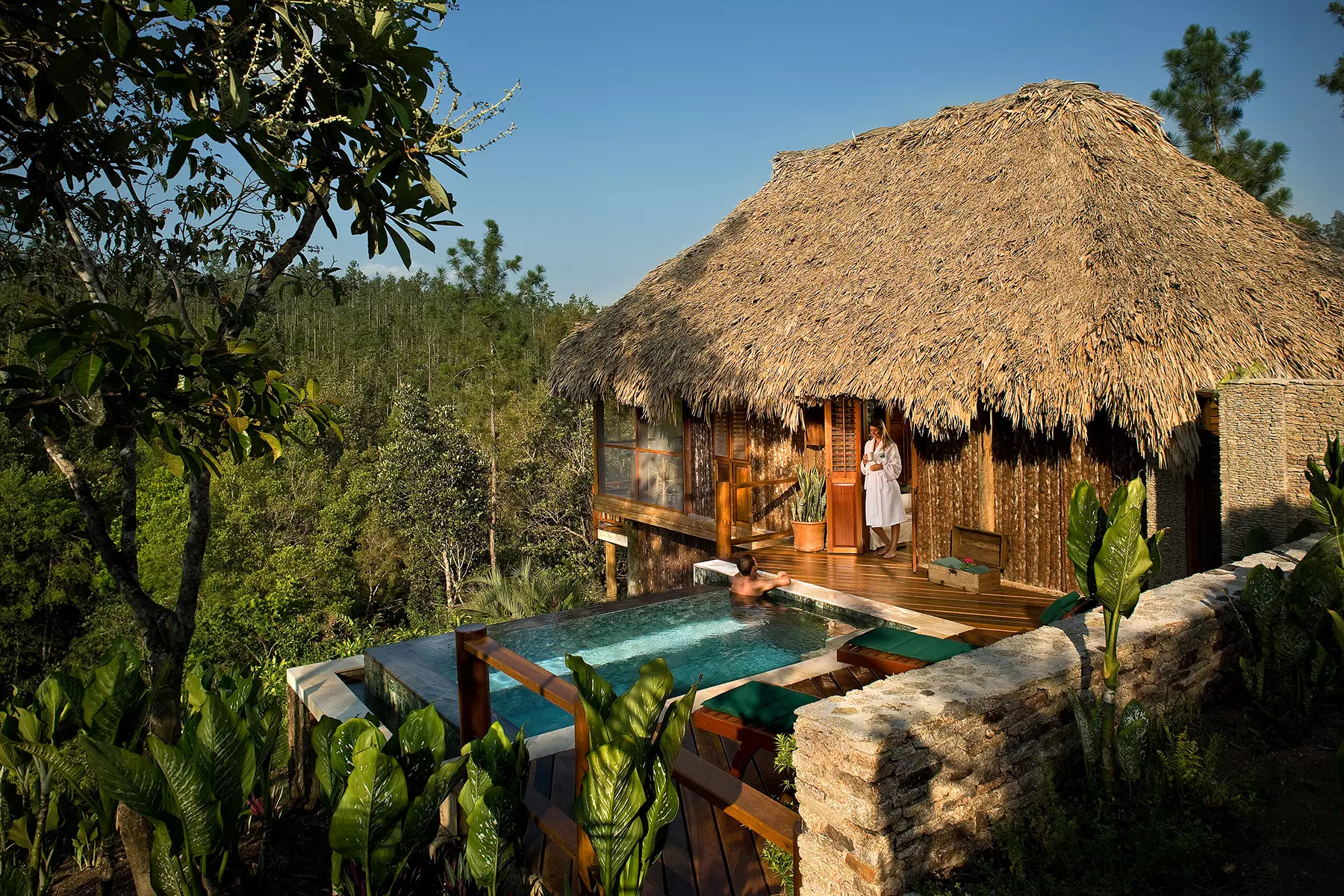 Cabana de lux și piscină la Blancaneaux Lodge