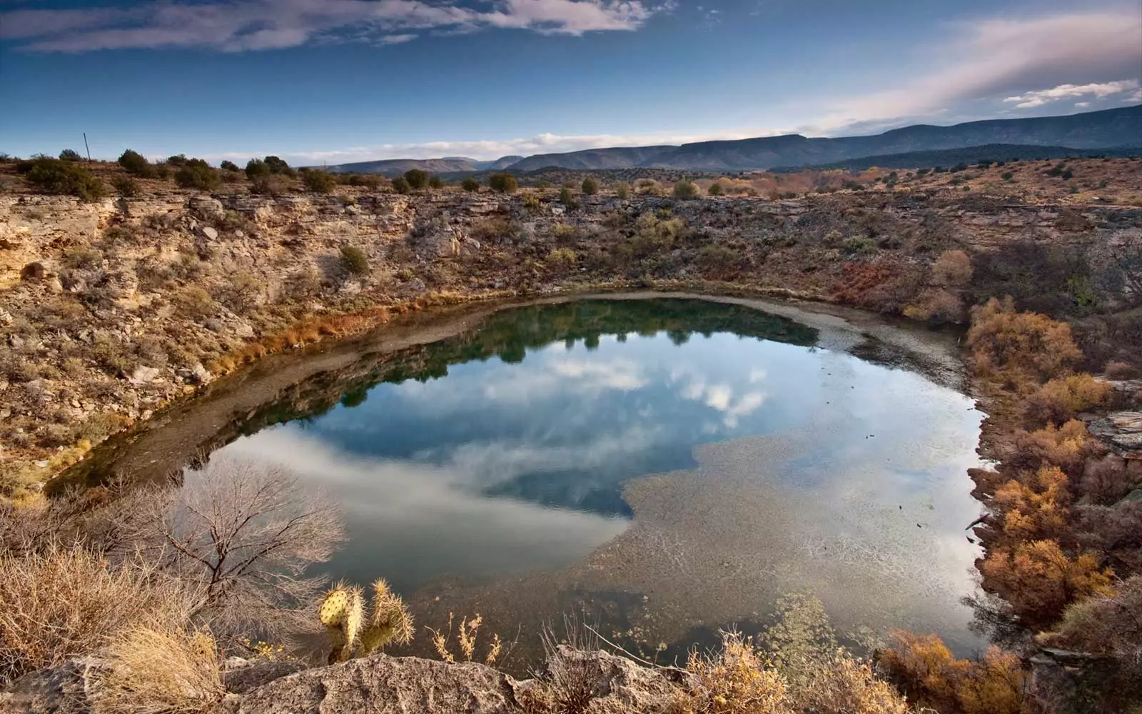 Montezuma Nuž, Arizona