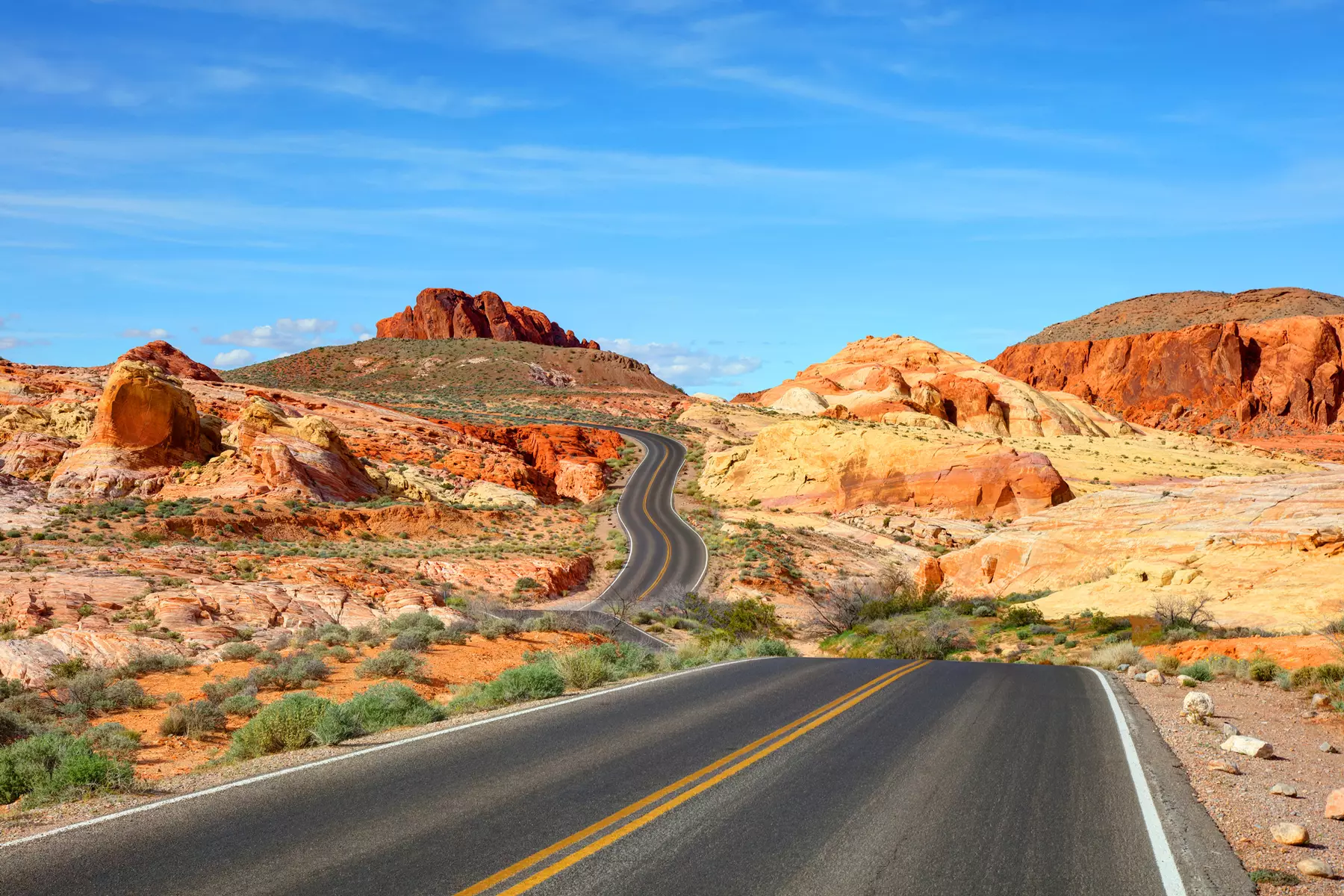 Valley of Fire State Park se yon rekreyasyon piblik ak prezèvasyon lanati ki sitiye 50 mil nan nòdès Las Vegas