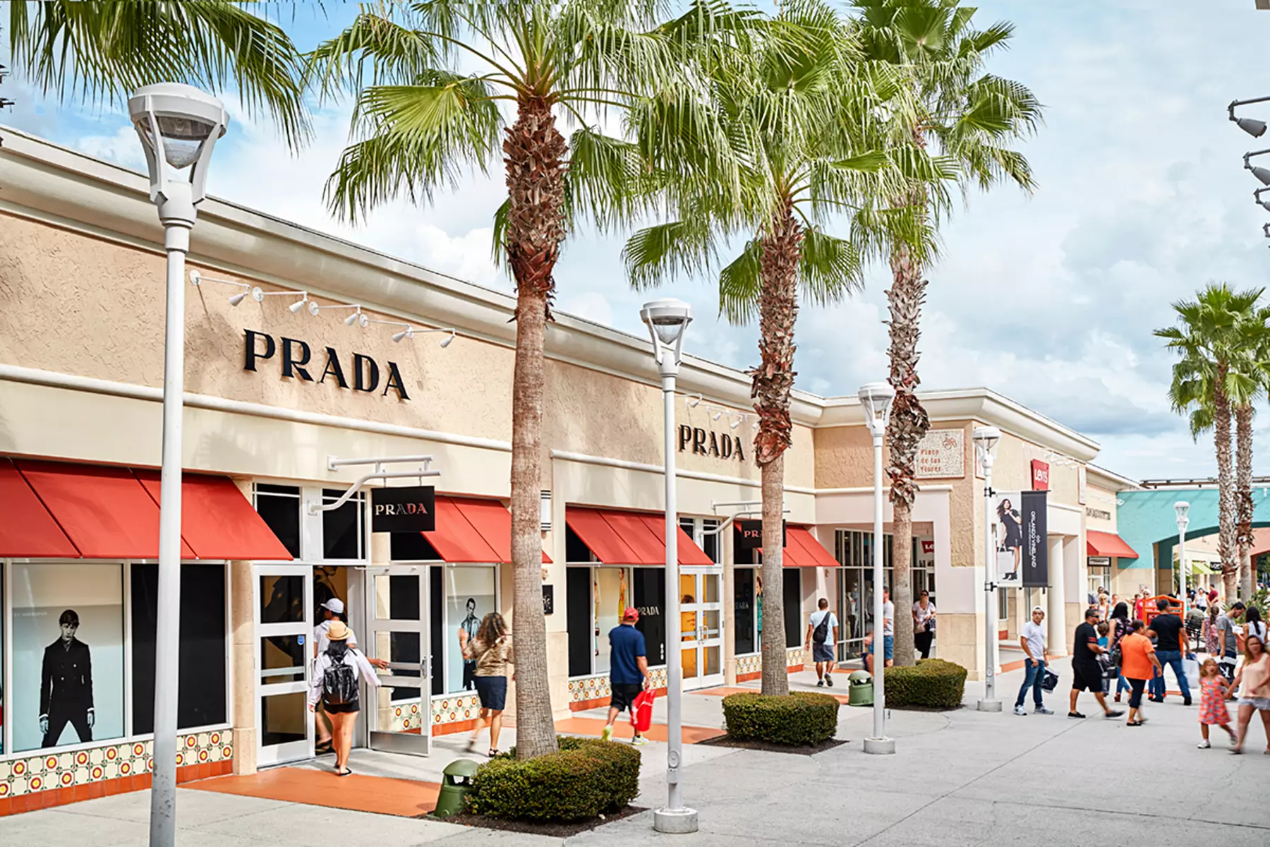 Orlando Vineland Premium Outlet'te Prada'nın Dış Görünümü