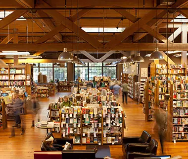 Seattle do romancista Gary Shteyngart: Elliott Bay Book Company