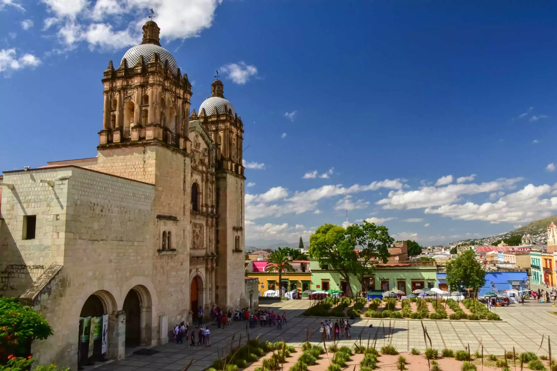 វិហារ Santo Domingo de Guzmán នៅ Oaxaca ប្រទេសម៉ិកស៊ិក