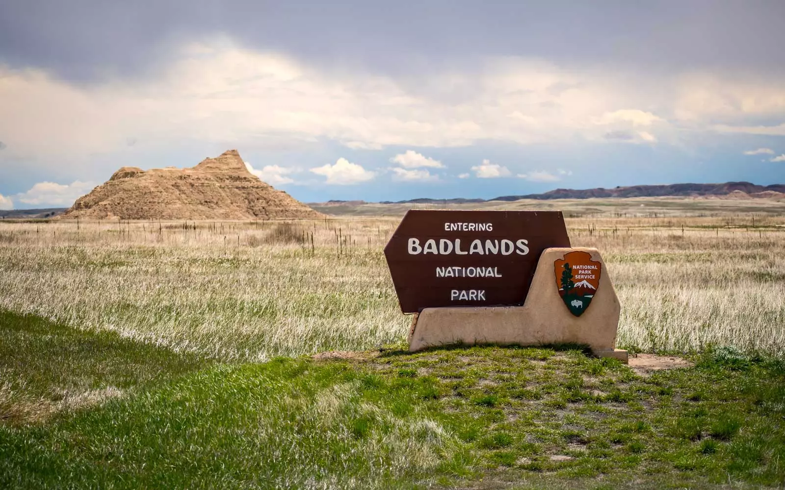 ផ្លូវចូលទៅកាន់ឧទ្យានជាតិ Badlands រដ្ឋ South Dakota