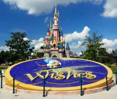 Disney Schlass am Disneyland Park zu Marne-la-Vallée, Frankräich