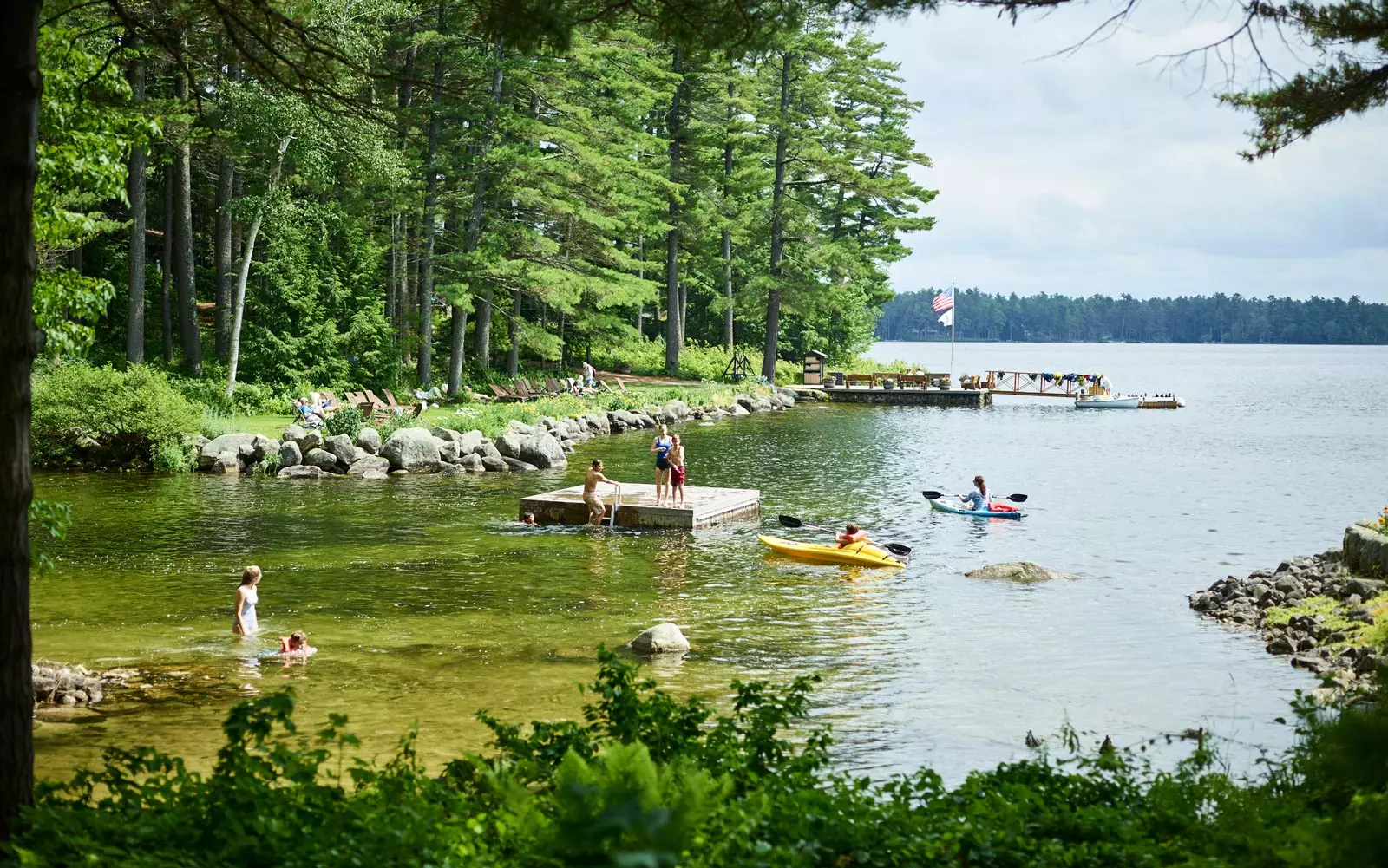 Sebago kölündäki Migis Lodge