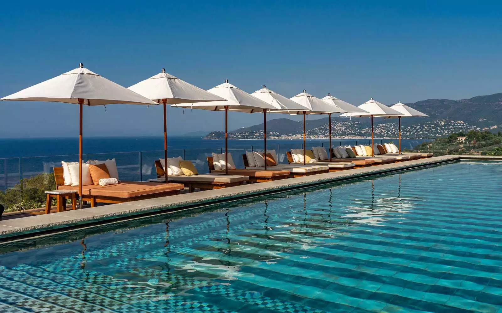 Piscine à Lily of the Valley, Saint-Tropez, France