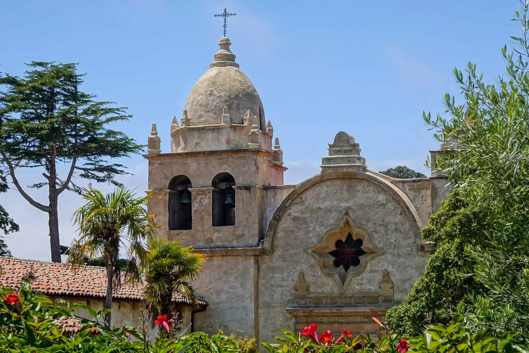 Carmel Mission Basilica រដ្ឋកាលីហ្វ័រញ៉ា