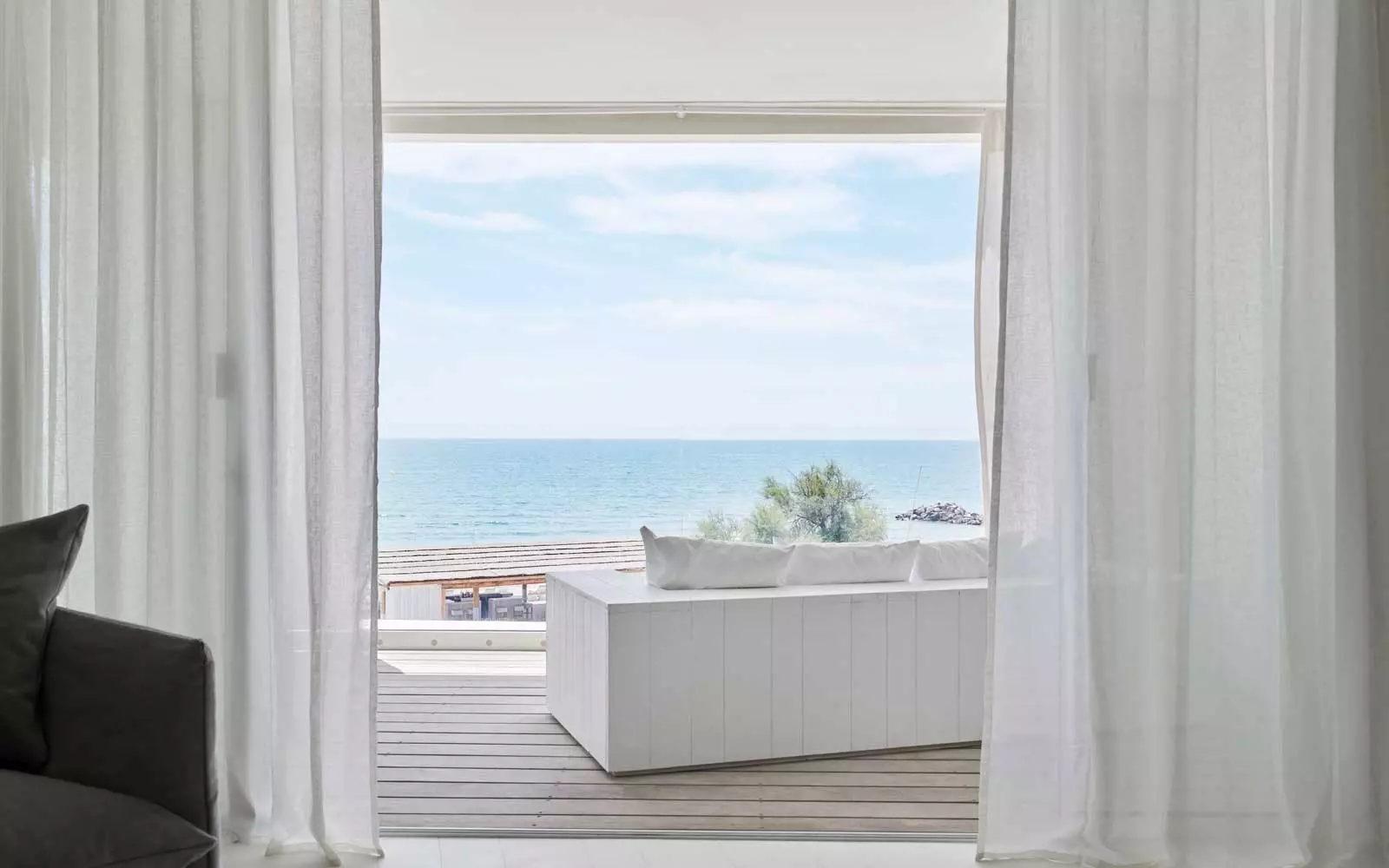 パラヴァレフロ、フランス、プラージュパレスの客室からの海の眺め