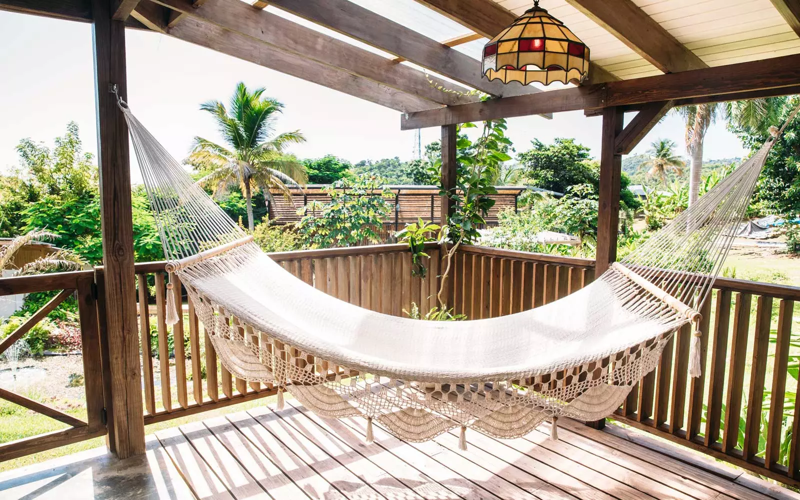 Hammock នៅលើនាវានៅ Finca Victoria, Vieques, Puerto Rico