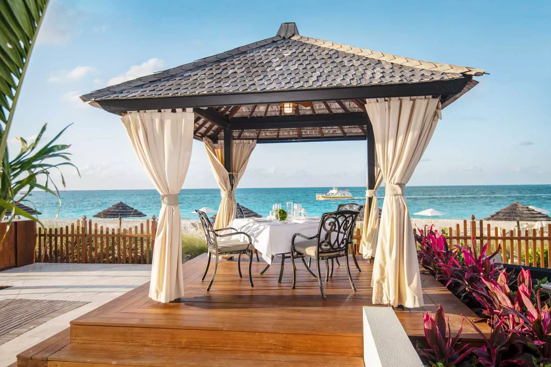 Gazebo comedor en el Seven Stars Resort en las Islas Turcas y Caicos