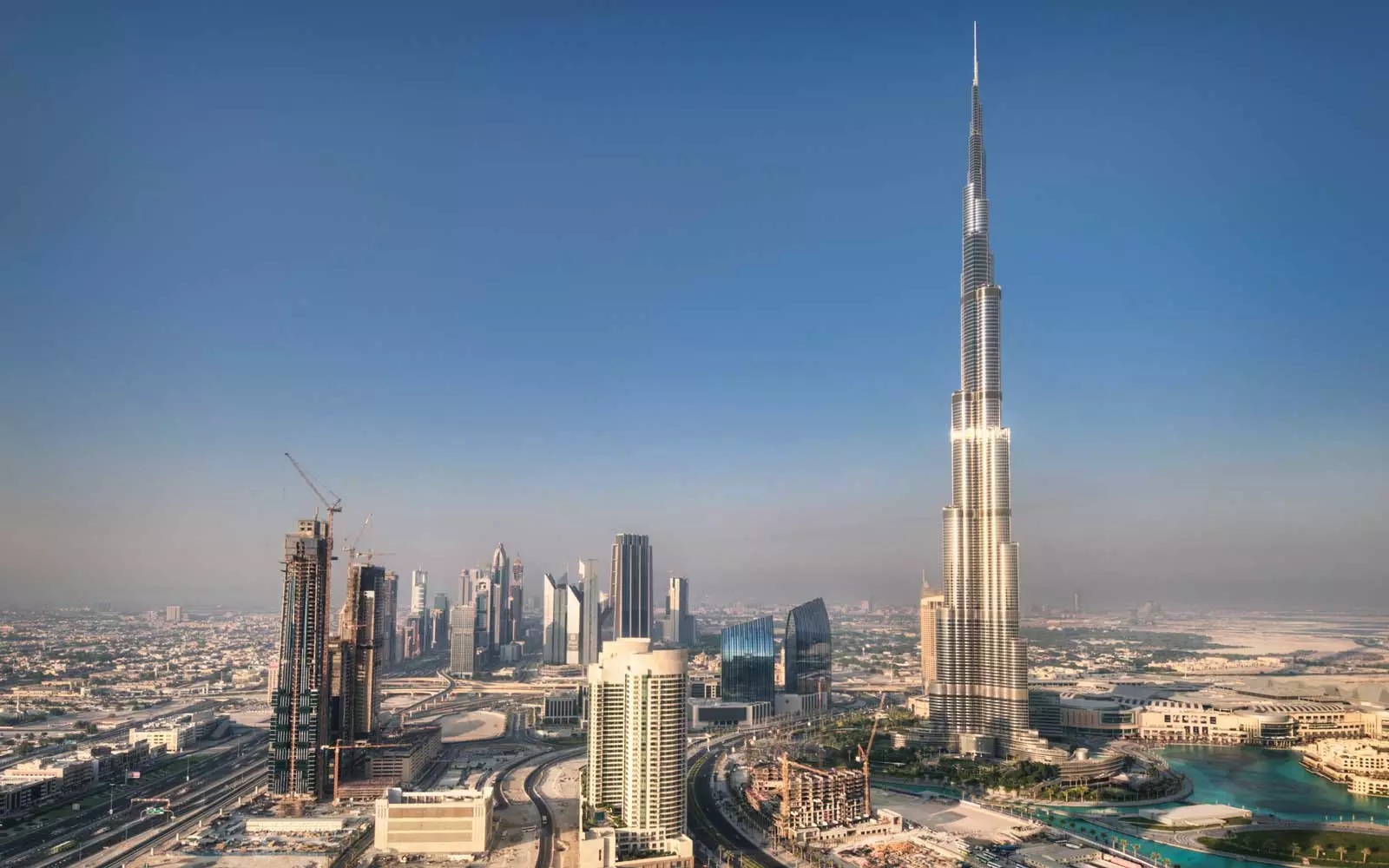 Mõned majutusruumid on vaatega Burj Khalifale.