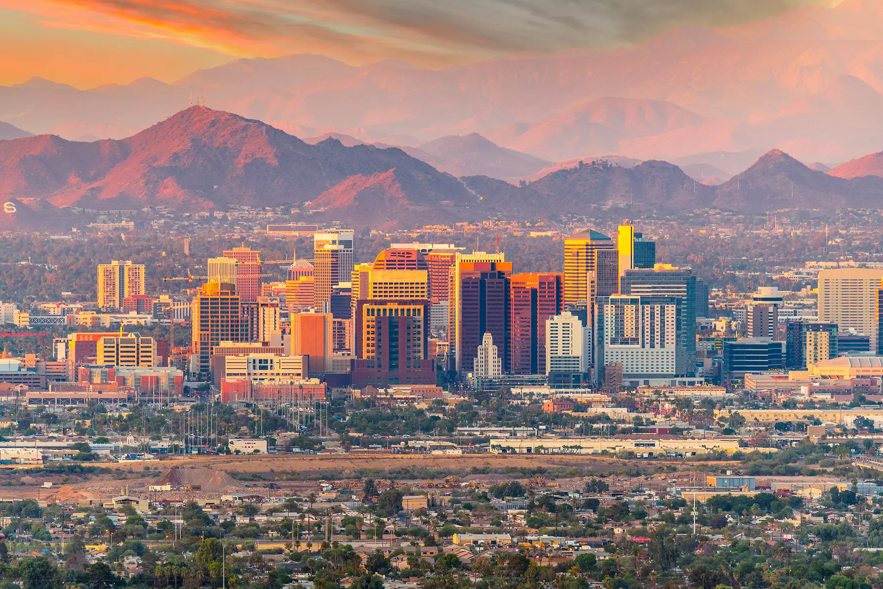 Phoenix, Arizona skyline sa paglubog ng araw