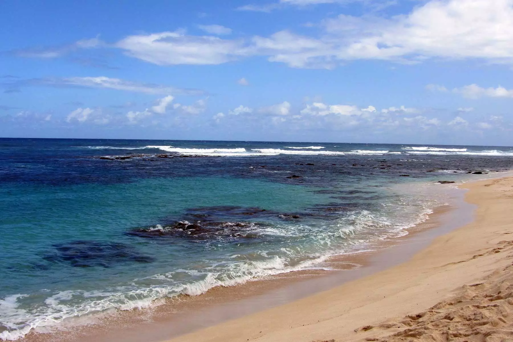 Costa nord d'Oahu Hawaii Mokuleia Beach Park Platja perduda