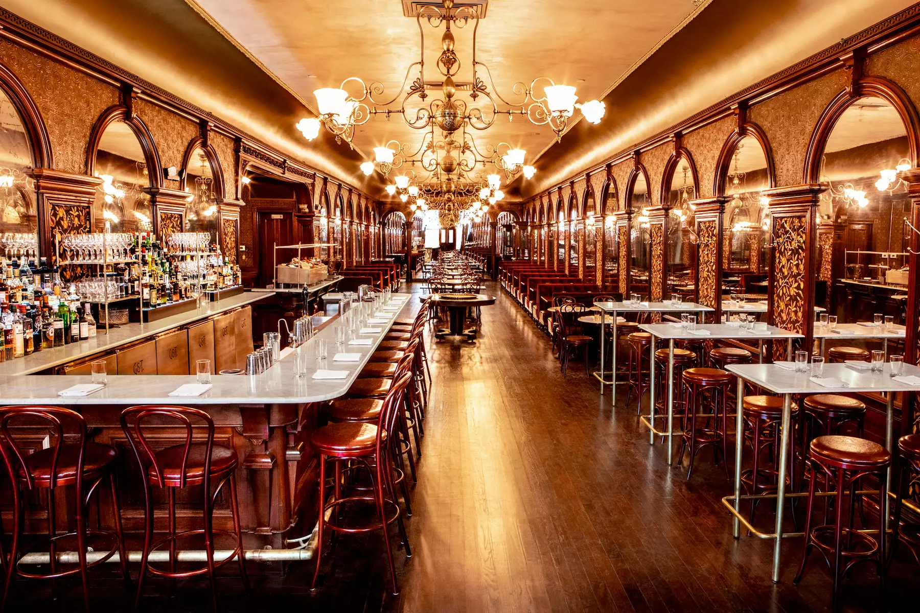 Bar interior e jantar de Gage & Tollner