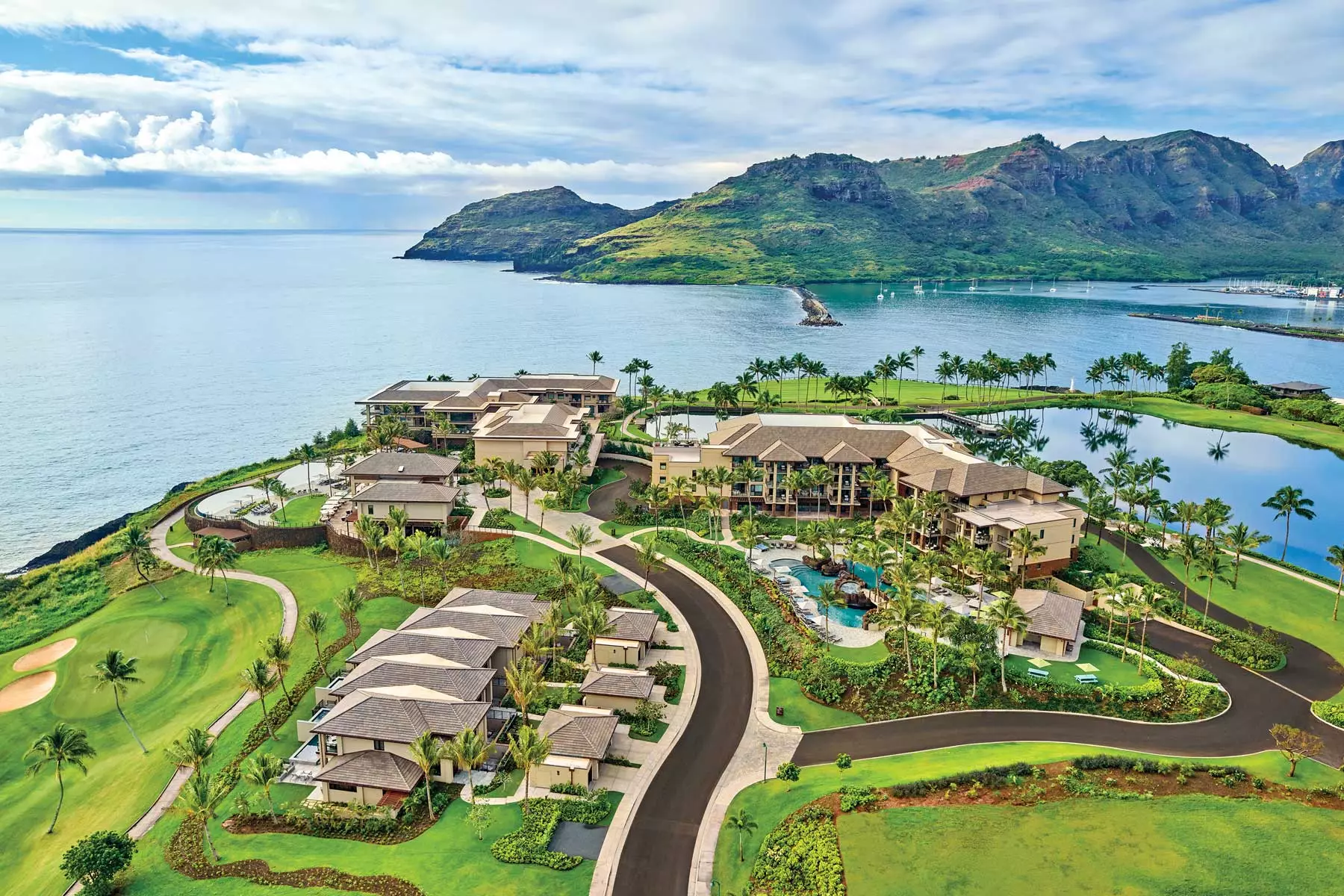 Pemandangan udara saka resort Timbers Kauai, milih salah sawijining resort lan hotel paling apik ing Hawaii