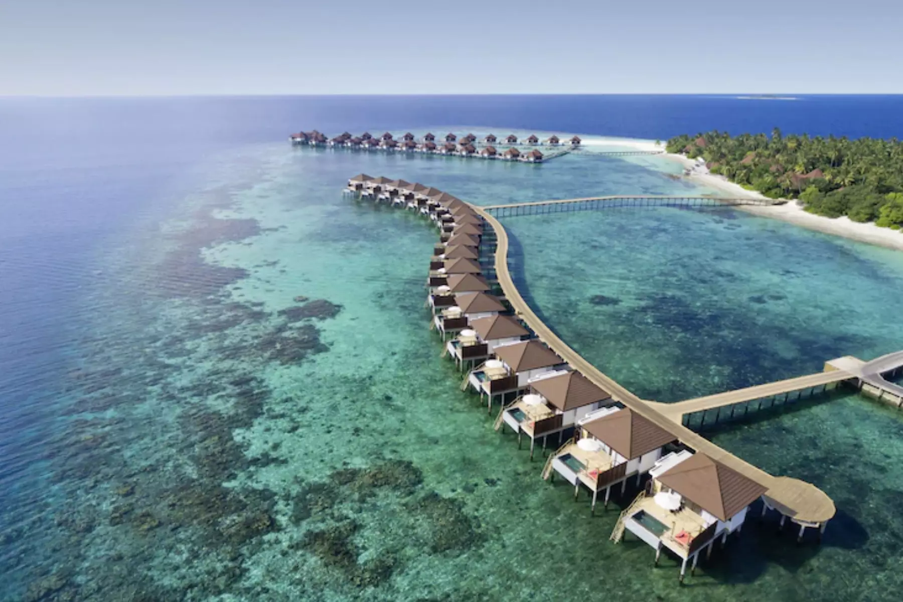 Pemandangan udara Robinson Club Maldives