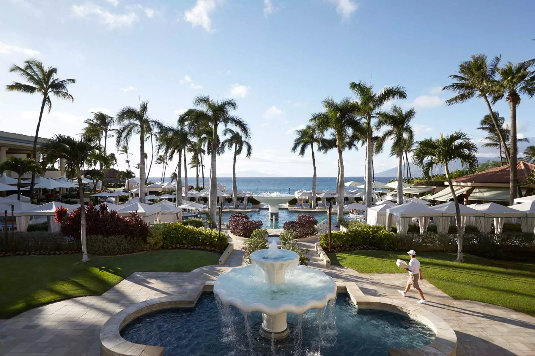 Fontána ve Four Seasons Resort Maui na Wailea, zvolena jedním z nejlepších letovisek a hotelů na Havaji