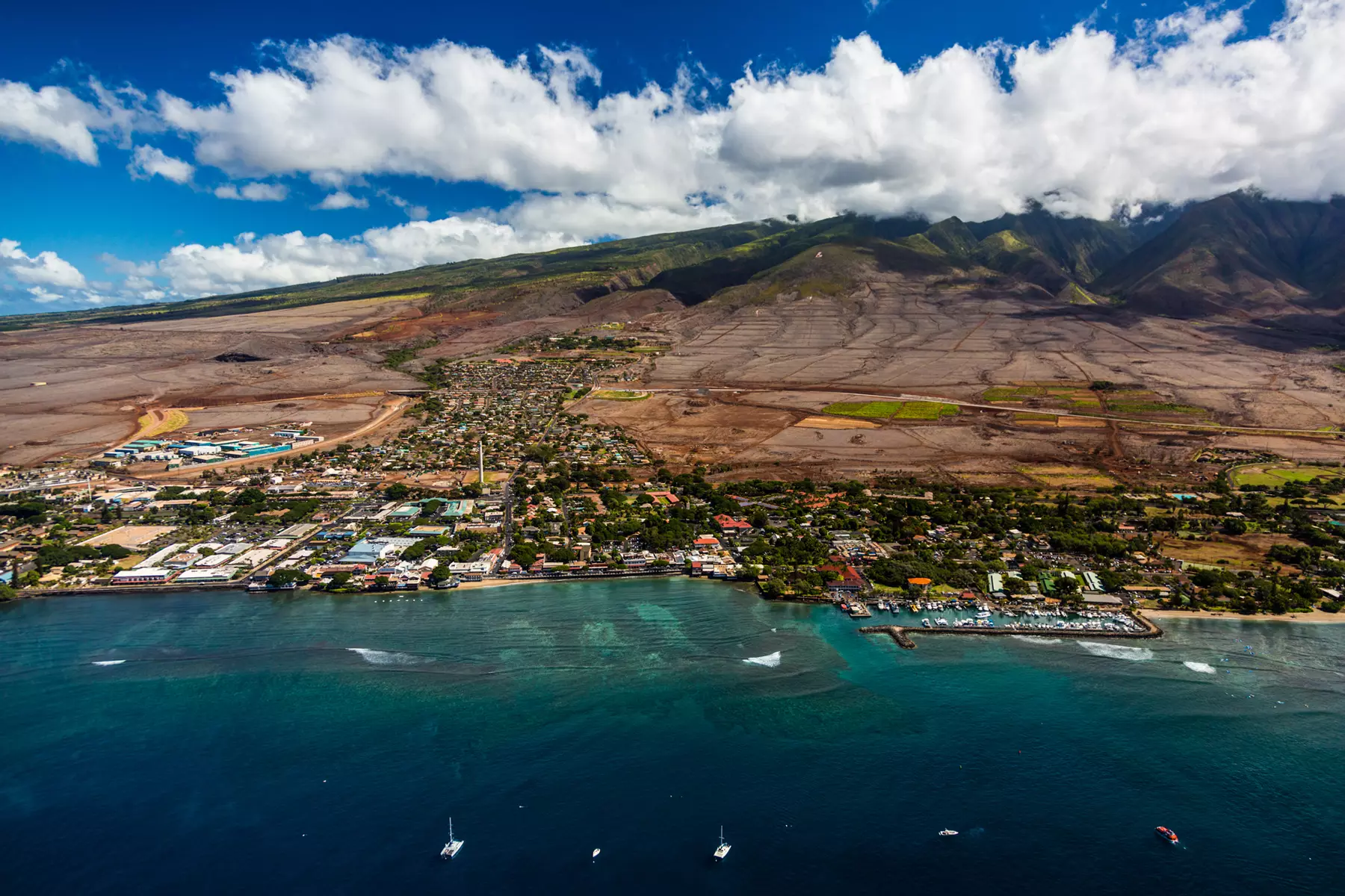 Aerial pesisir Lahaina