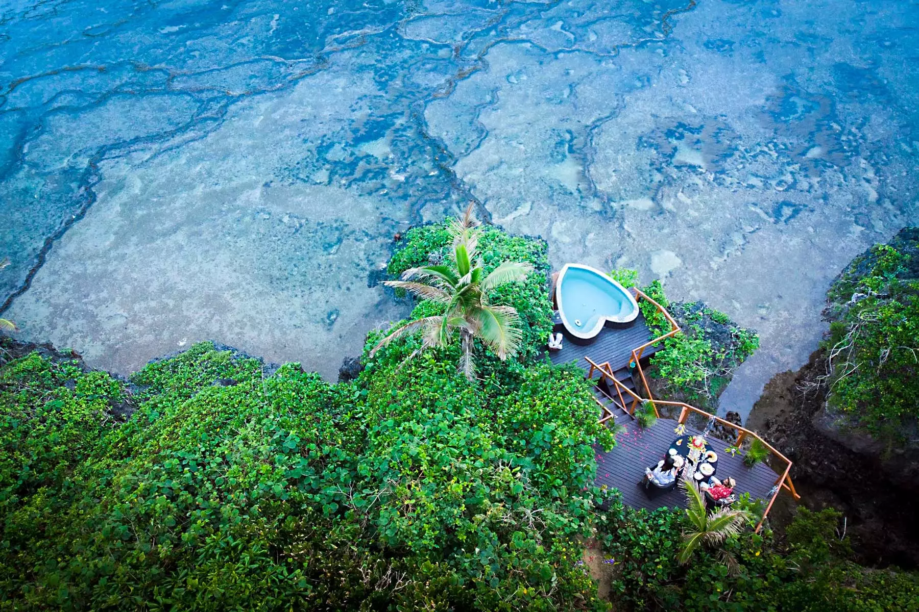 Mtima wa Namale Resort & Spa wokhala ndi bafa yotentha yachinsinsi ku Fiji