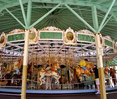 Crescent Park Carousel, Шығыс Провиденс, RI