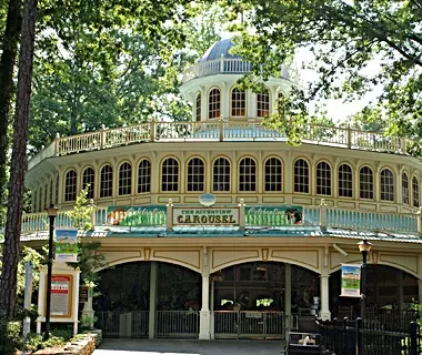 Riverview Carousel, Genep Bandéra Leuwih Géorgia, Austell, GA