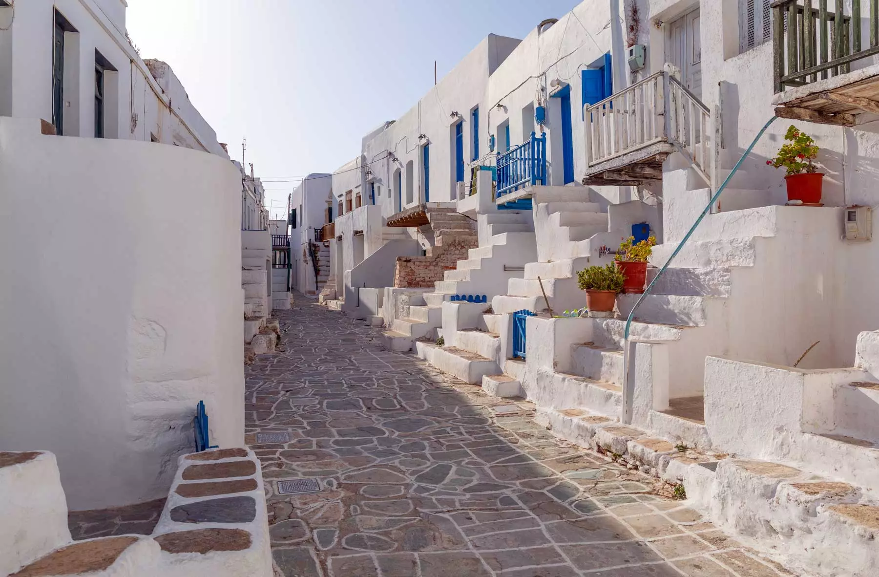 Folegandros erekusu, Cyclades, Greece.