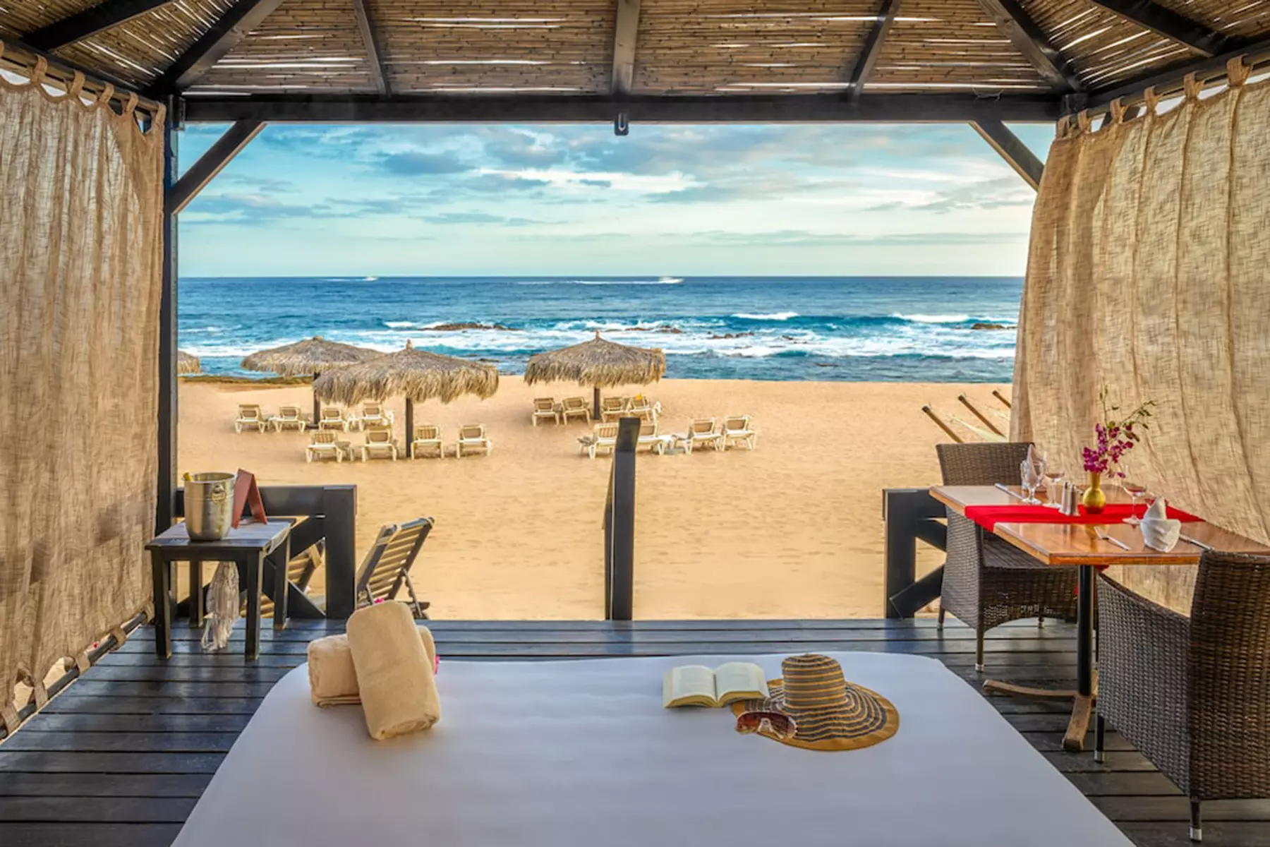 Uitsig oor die strand by Grand Fiesta Americana Los Cabos All Inclusive Golf & Spa