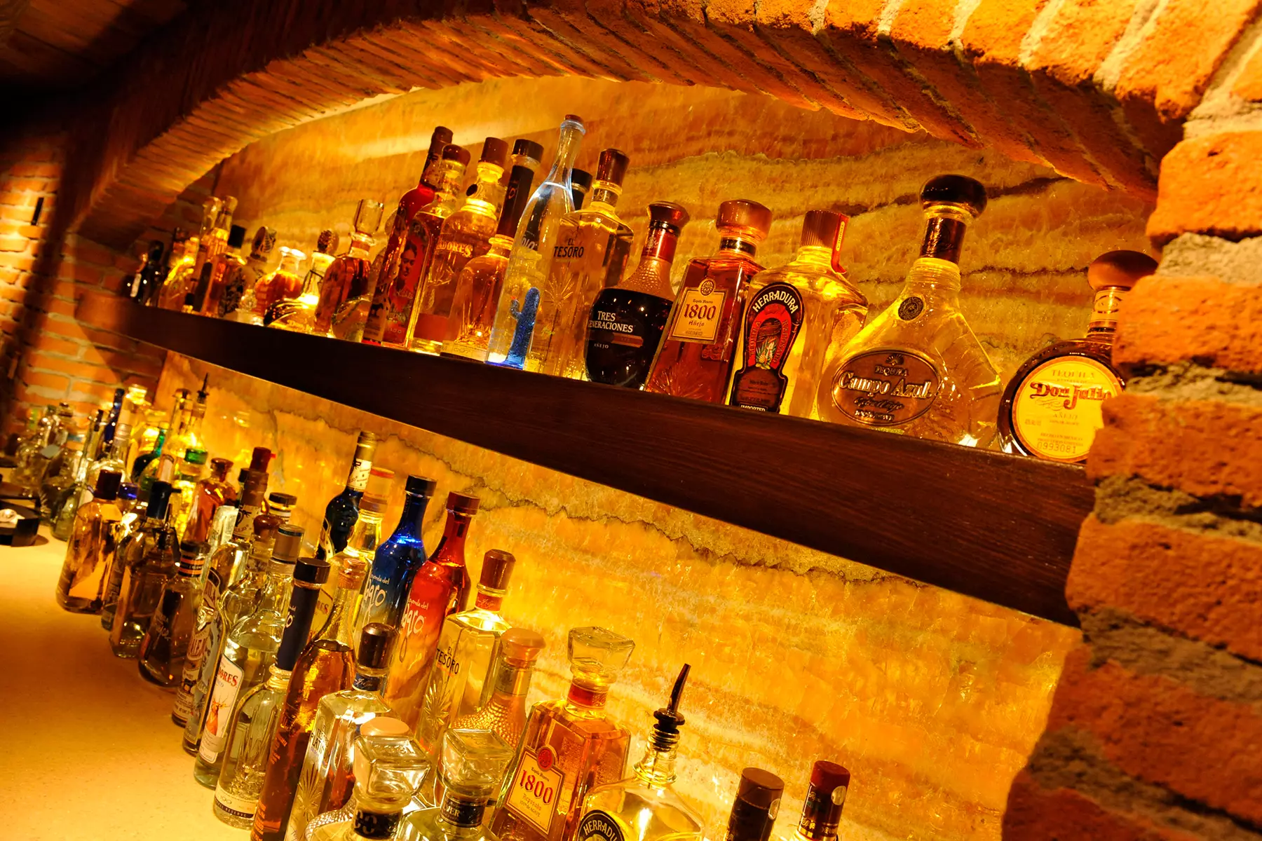 Y bar yn La Cava del Tequila