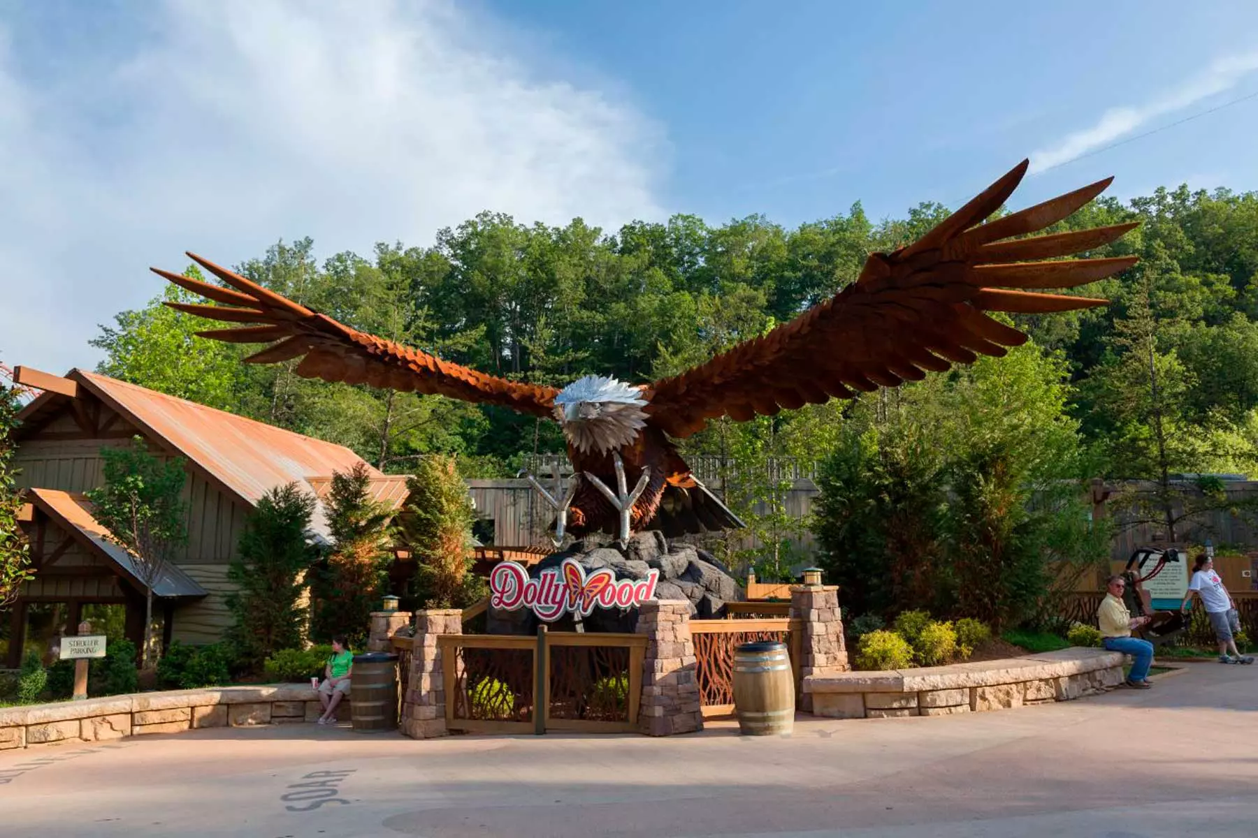 Dollywood'un kartal heykeli