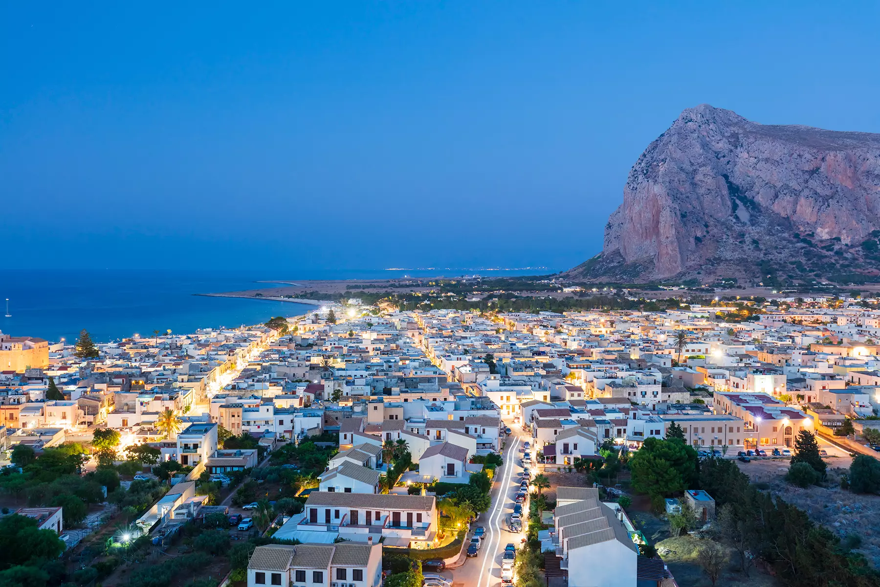 Gece San Vito lo Capo'nun yüksek görünümü