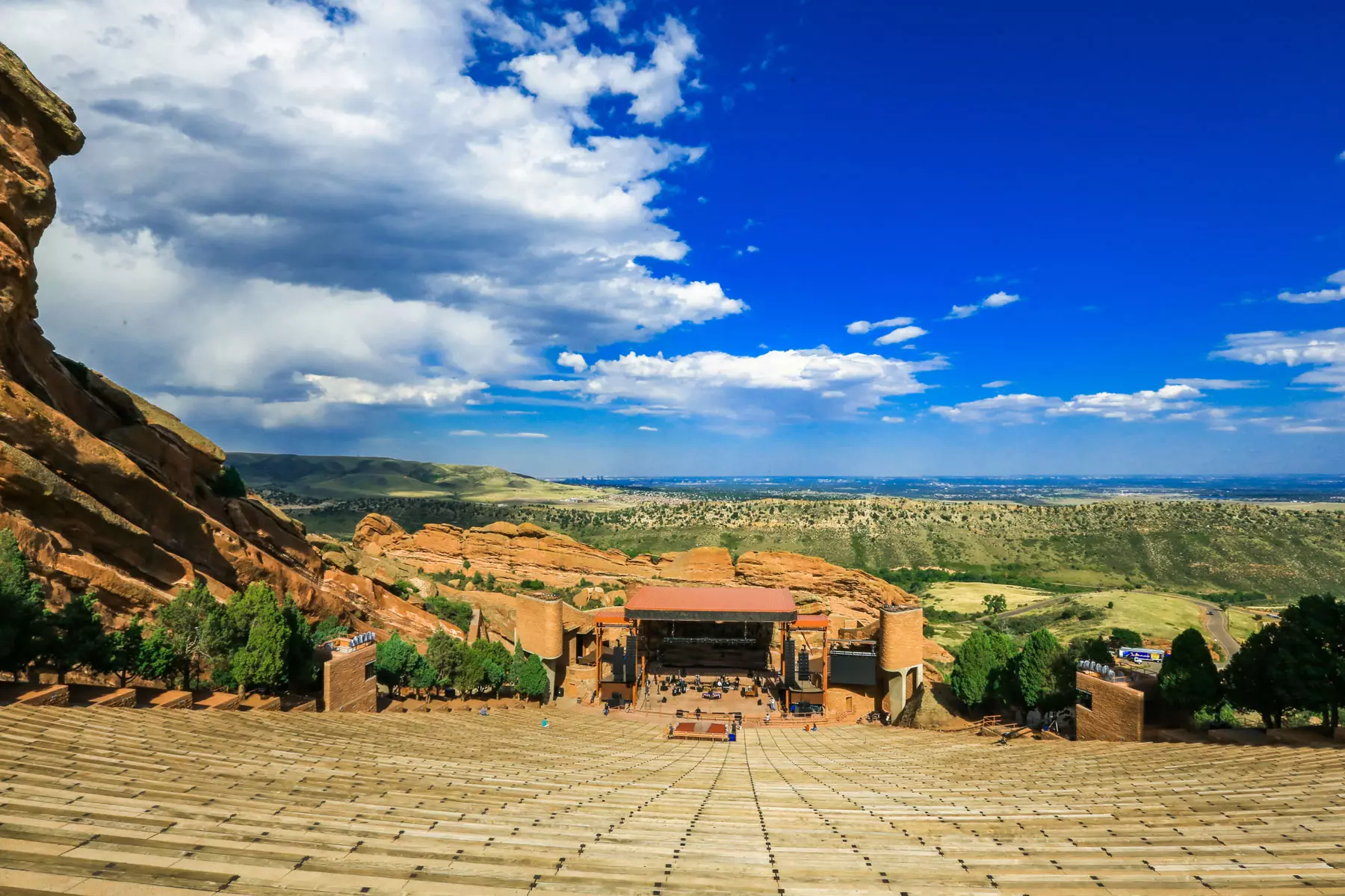 Општ поглед на амфитеатарот Red Rocks на 31 август 2014 година во Морисон, Колорадо