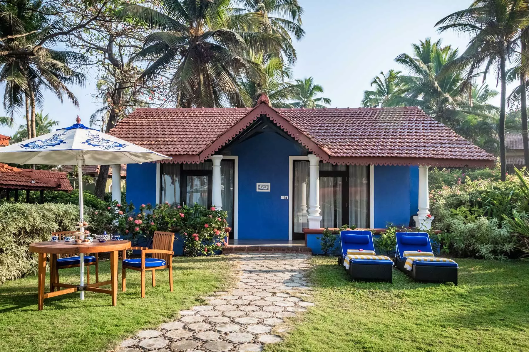 Une villa bleue au Taj Holiday Village Resort, élu l'un des meilleurs hôtels du monde