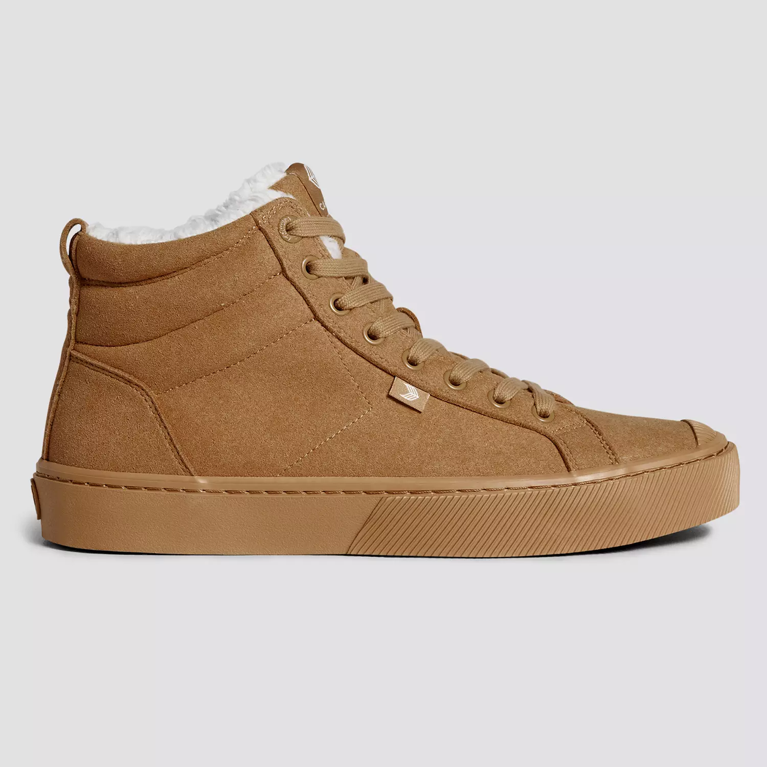 Camel sneakers i semsket skinn