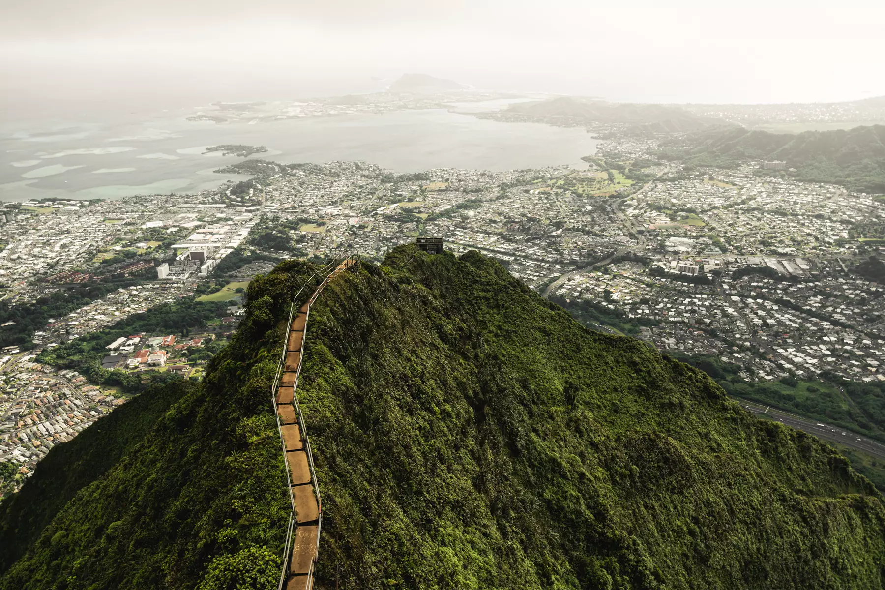 منظره دراماتیک خلقوخو از پیادهروی پلکان بهشت (پلههای هایکو).
