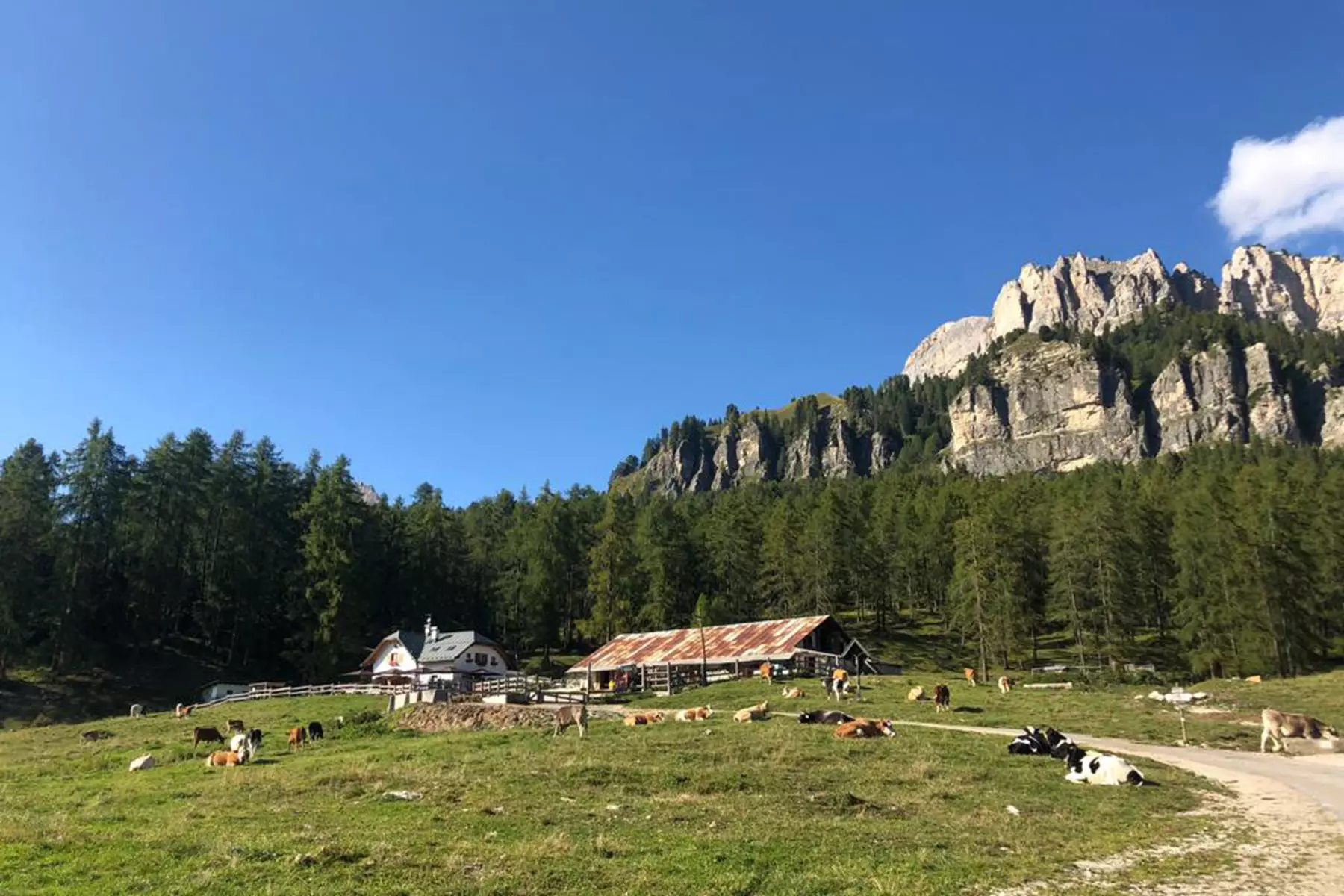 Buitekant van Brite de Larieto in die Dolomiete