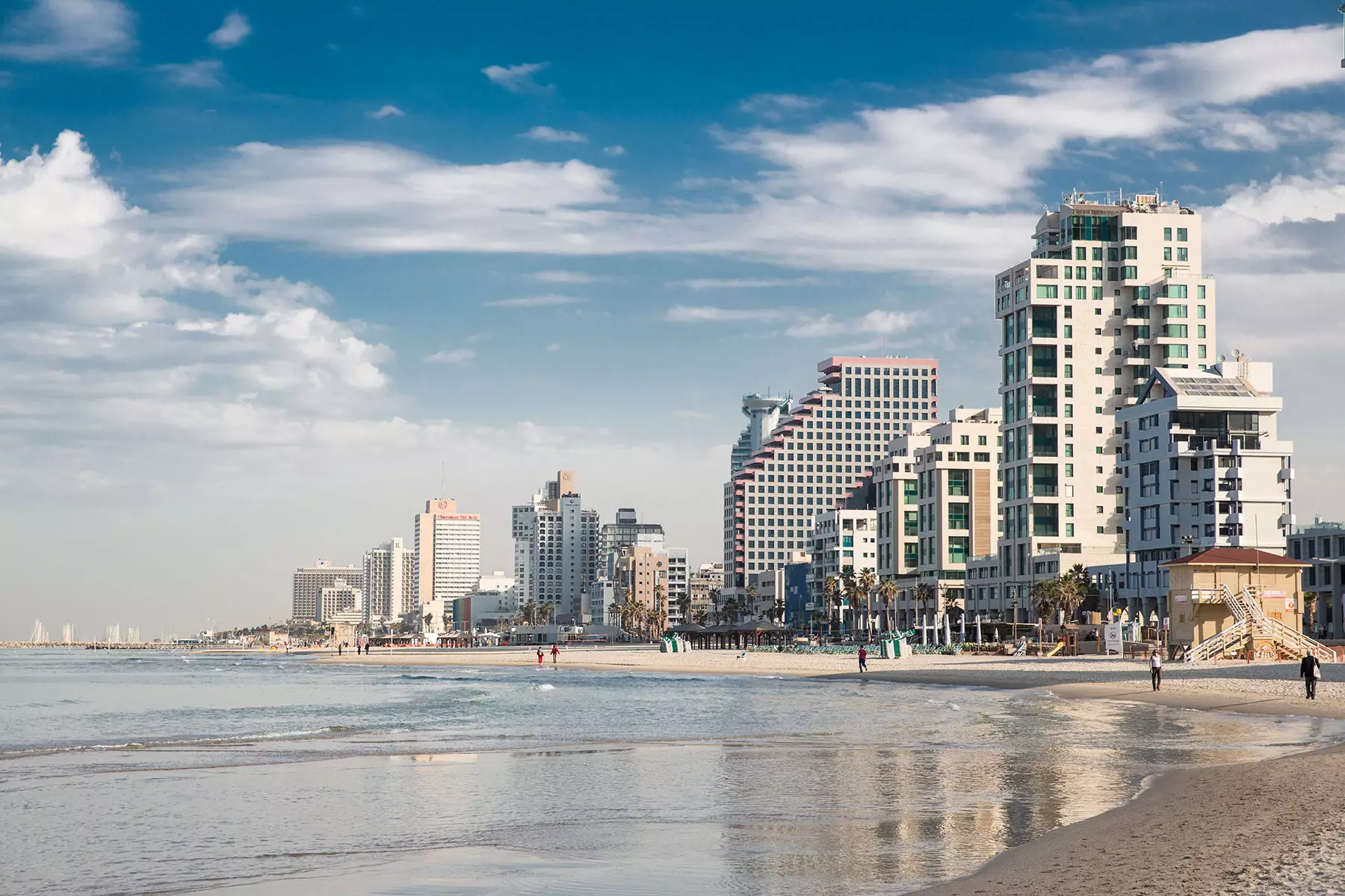 Tel Aviv skyline hamwe na Mediterane, Isiraheli