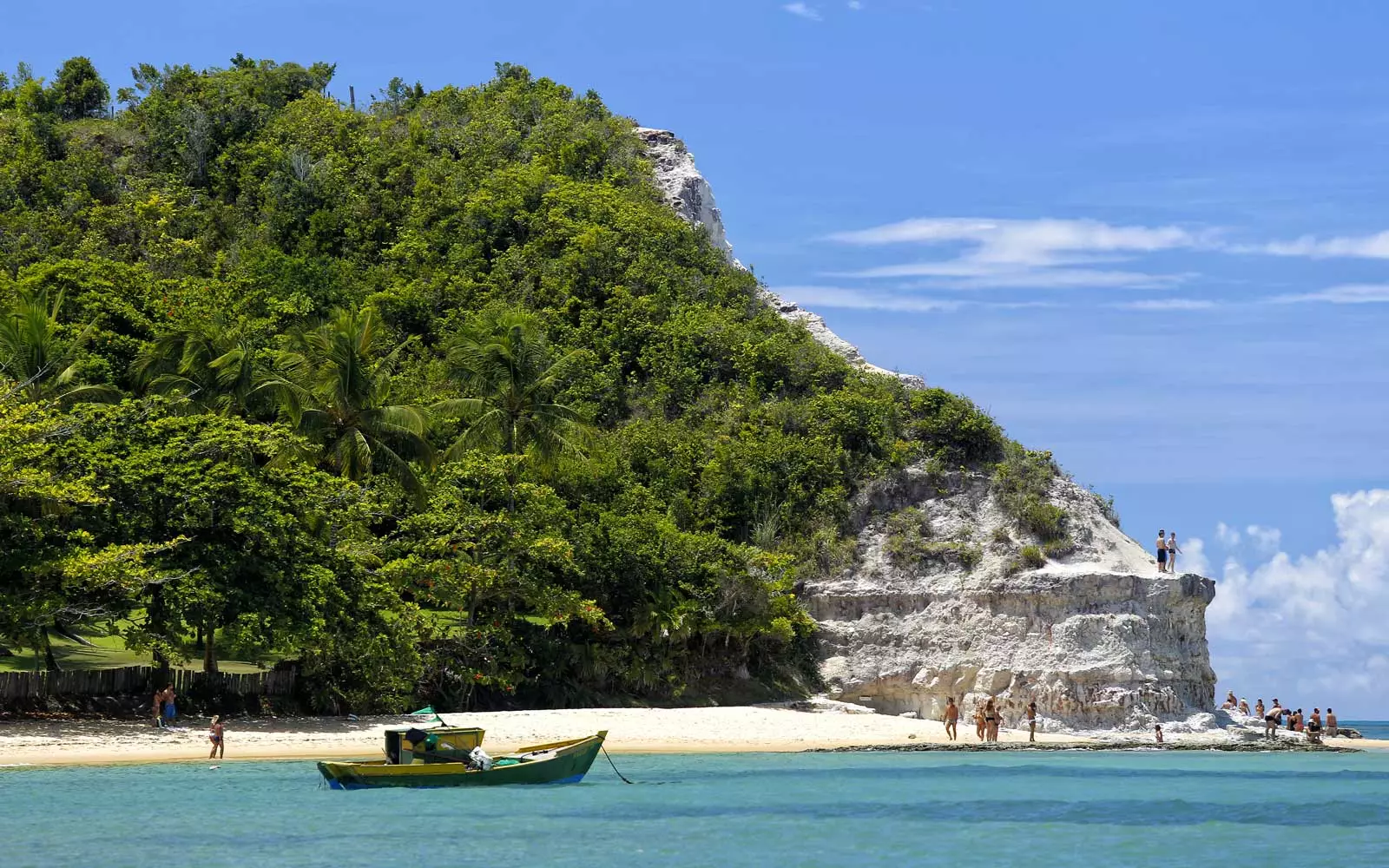 Praia do Espelho ในตรันโกโซ บราซิล