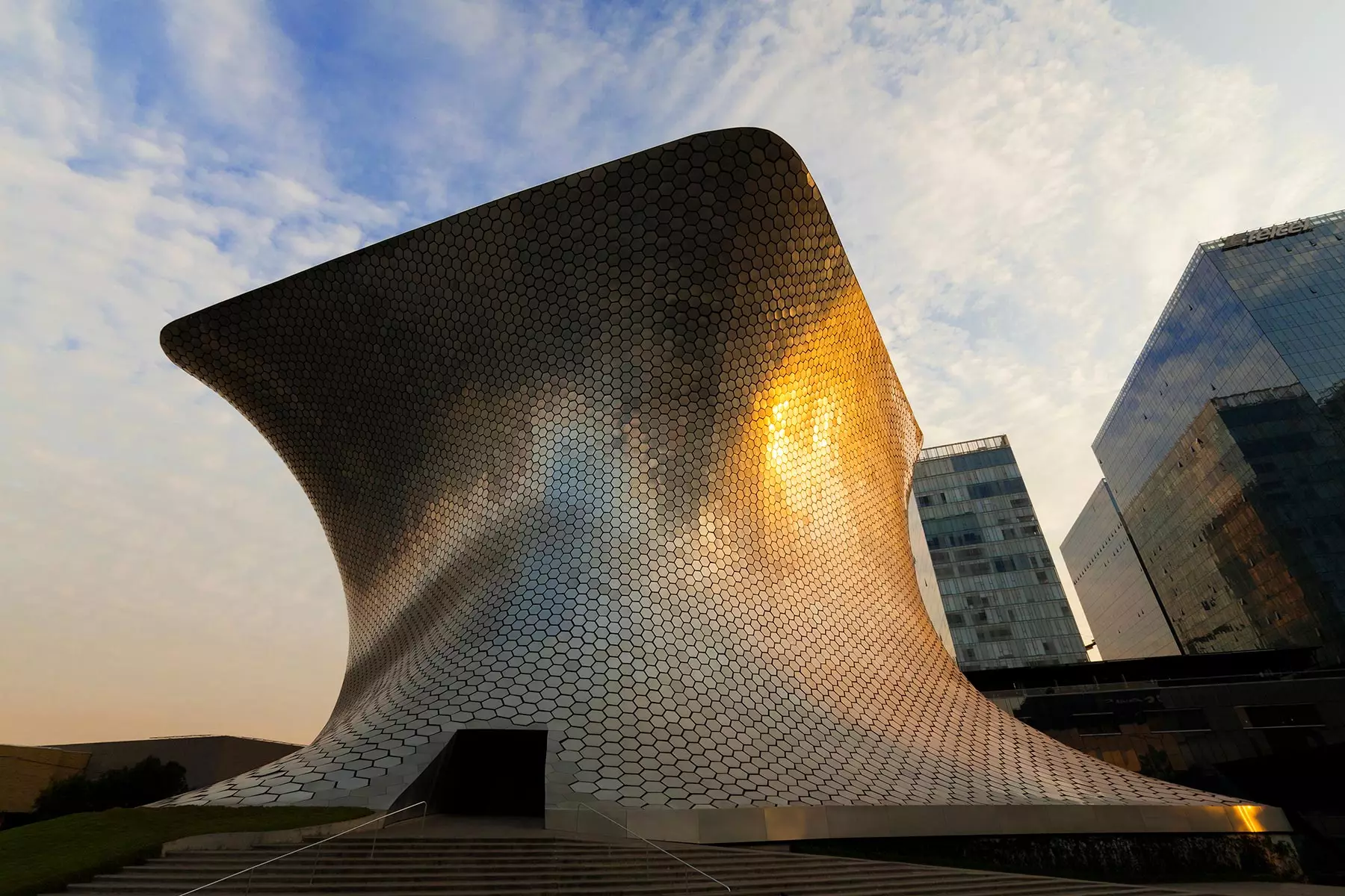 Vedere exterioară a Muzeului Soumaya