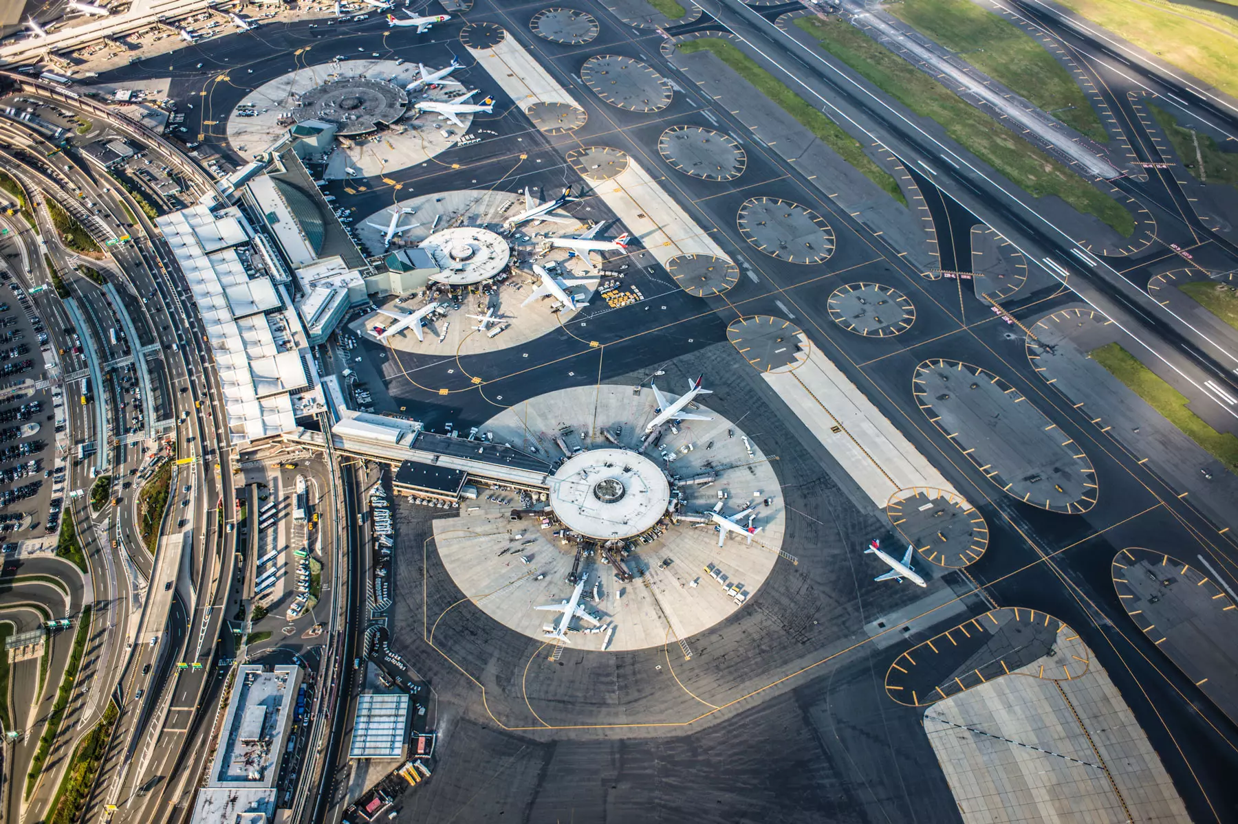 Loftopklärung vun Newark Airport