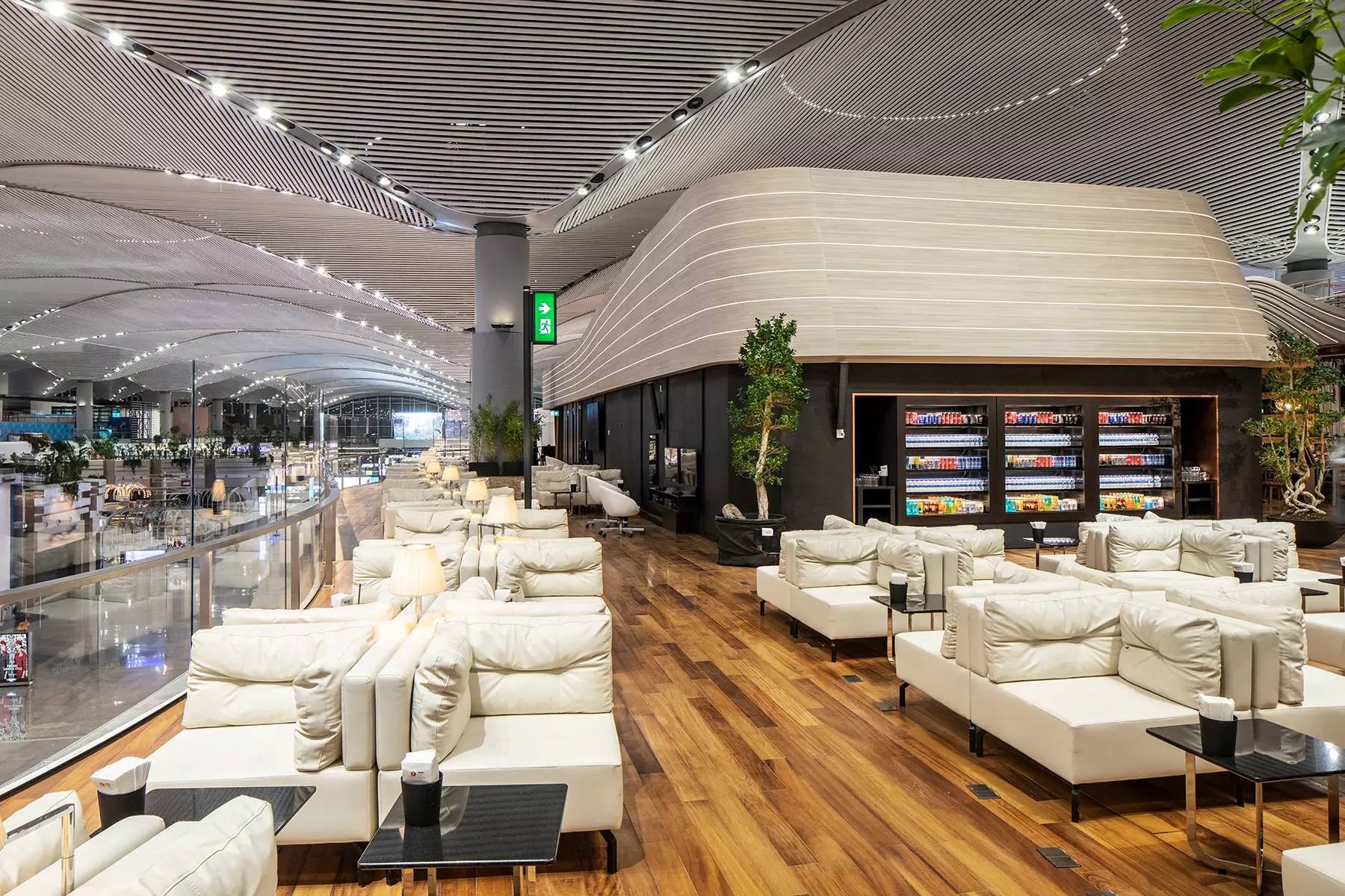 Interior de Turkish Airlines Lounge Business, Estambul