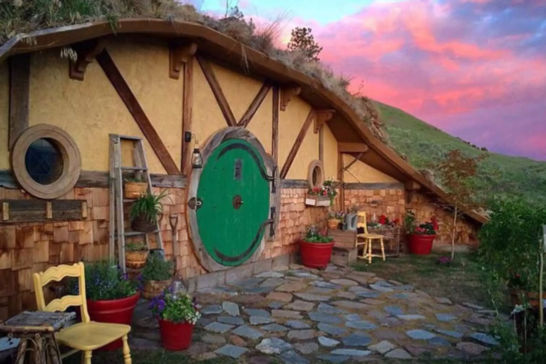 Podziemny Hygge Hobbit Airbnb