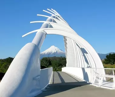 Te Rewa Rewa Bridge, New Plymouth, NZ