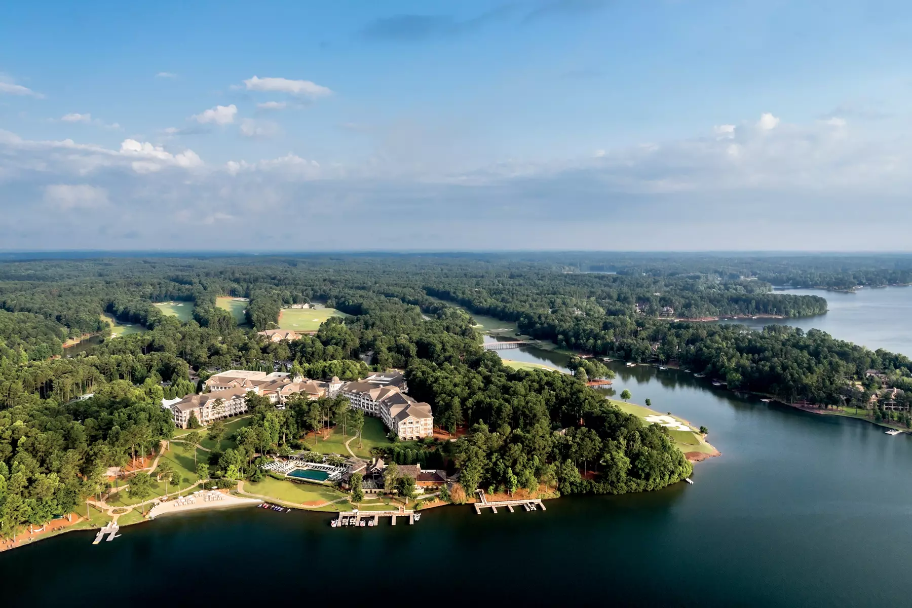 Pemandangan udara saka The Ritz-Carlton Reynolds, Lake Oconee, Georgia