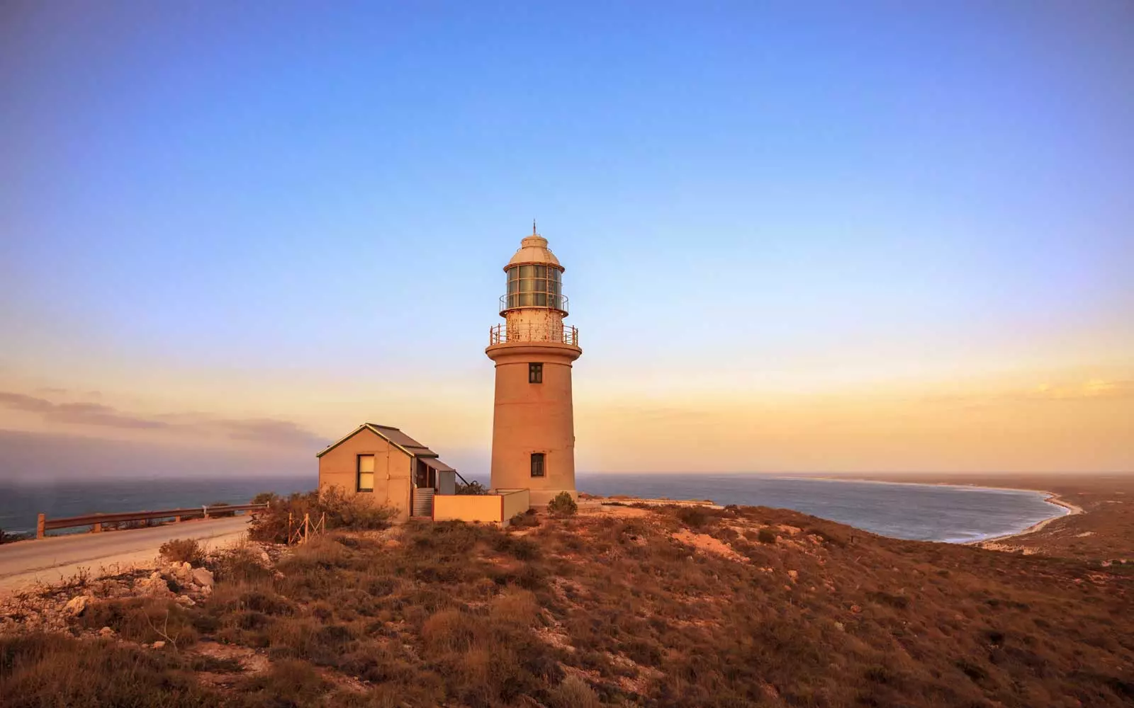 Exmouth، مغربي آسٽريليا جي ويجهو Ningaloo Lighthouse تي غروب.